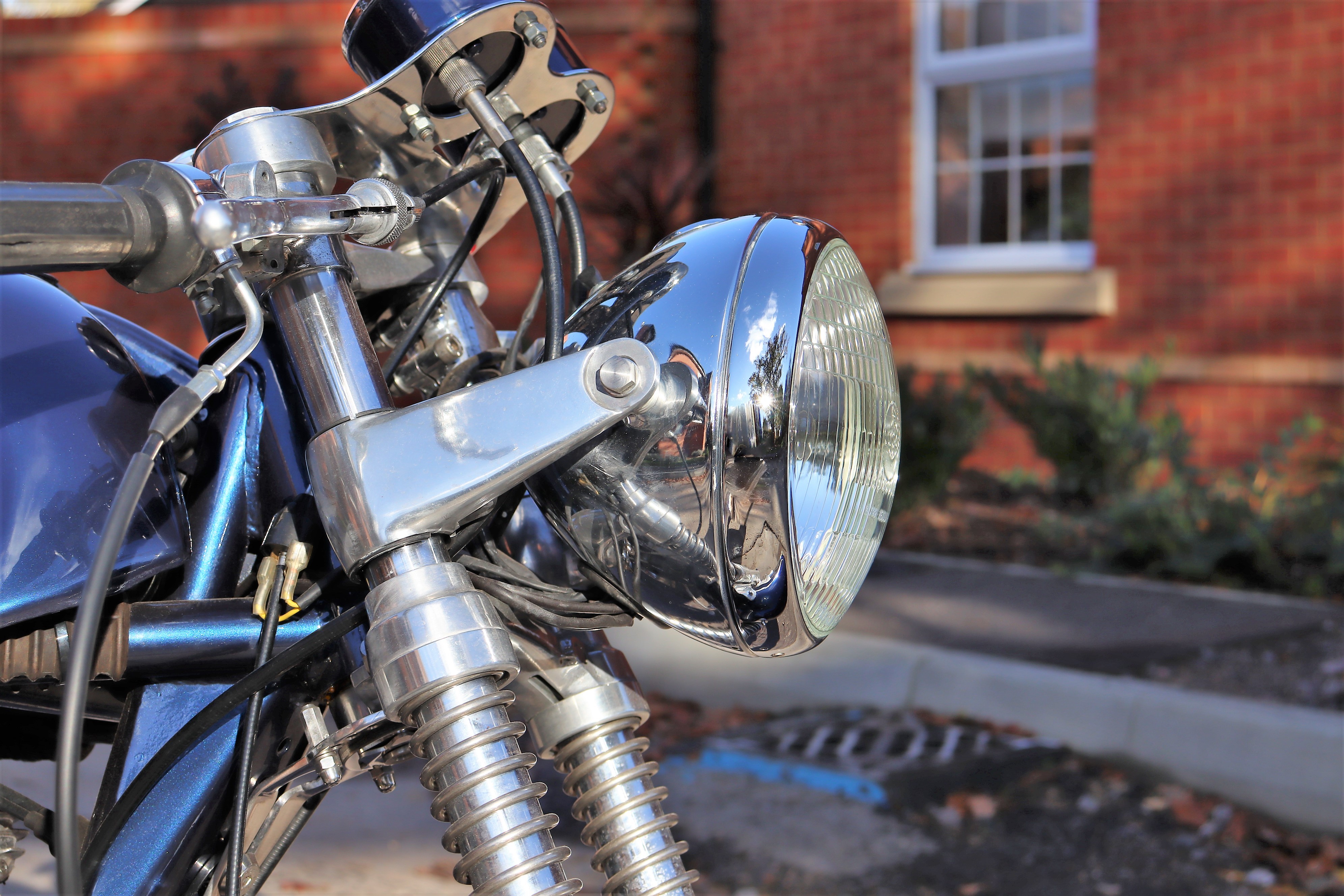 Lot 255 - 1962 Triton