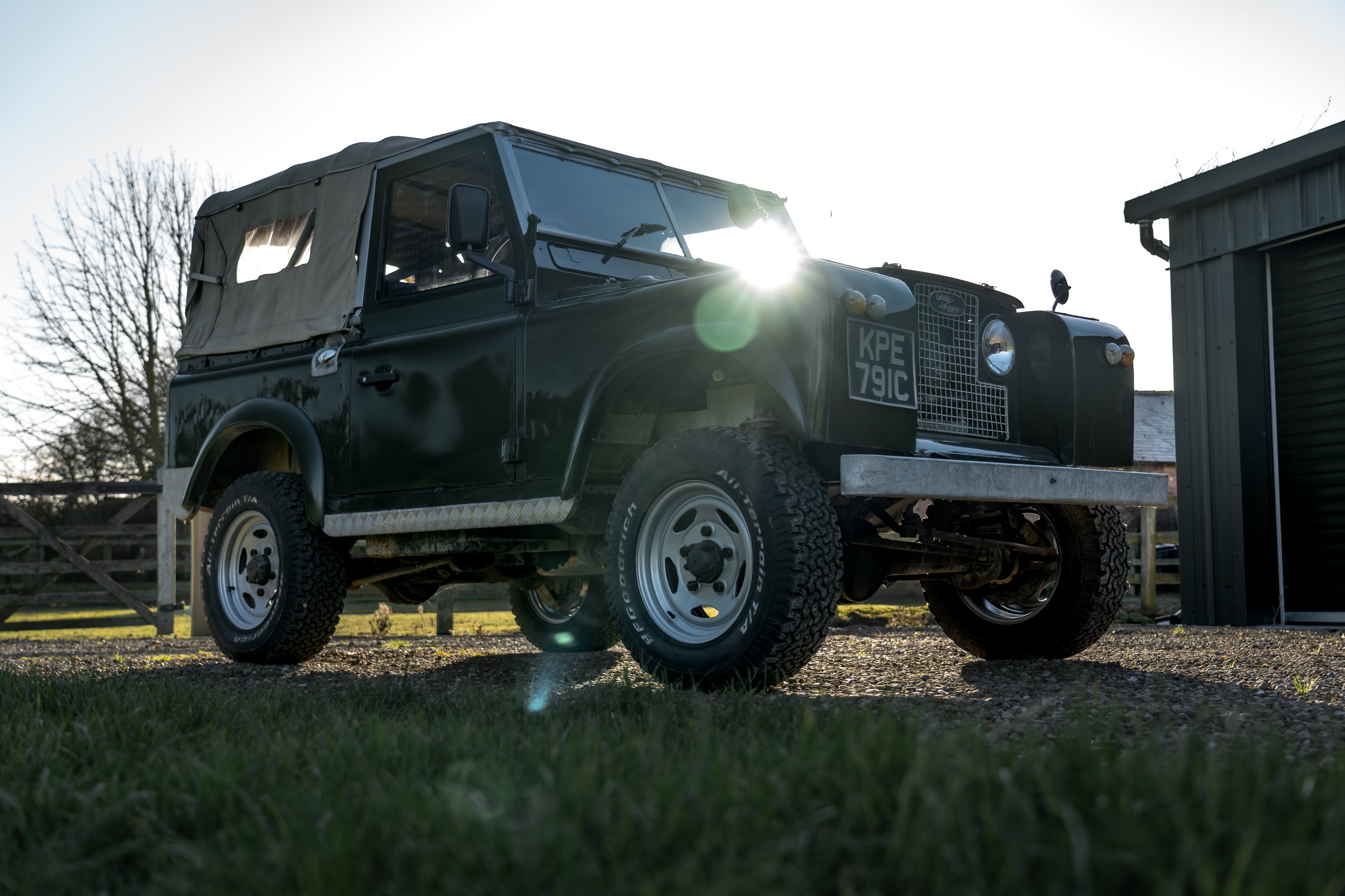 Lot 25 - 1965/2006 Land Rover / Range Rover 'Series