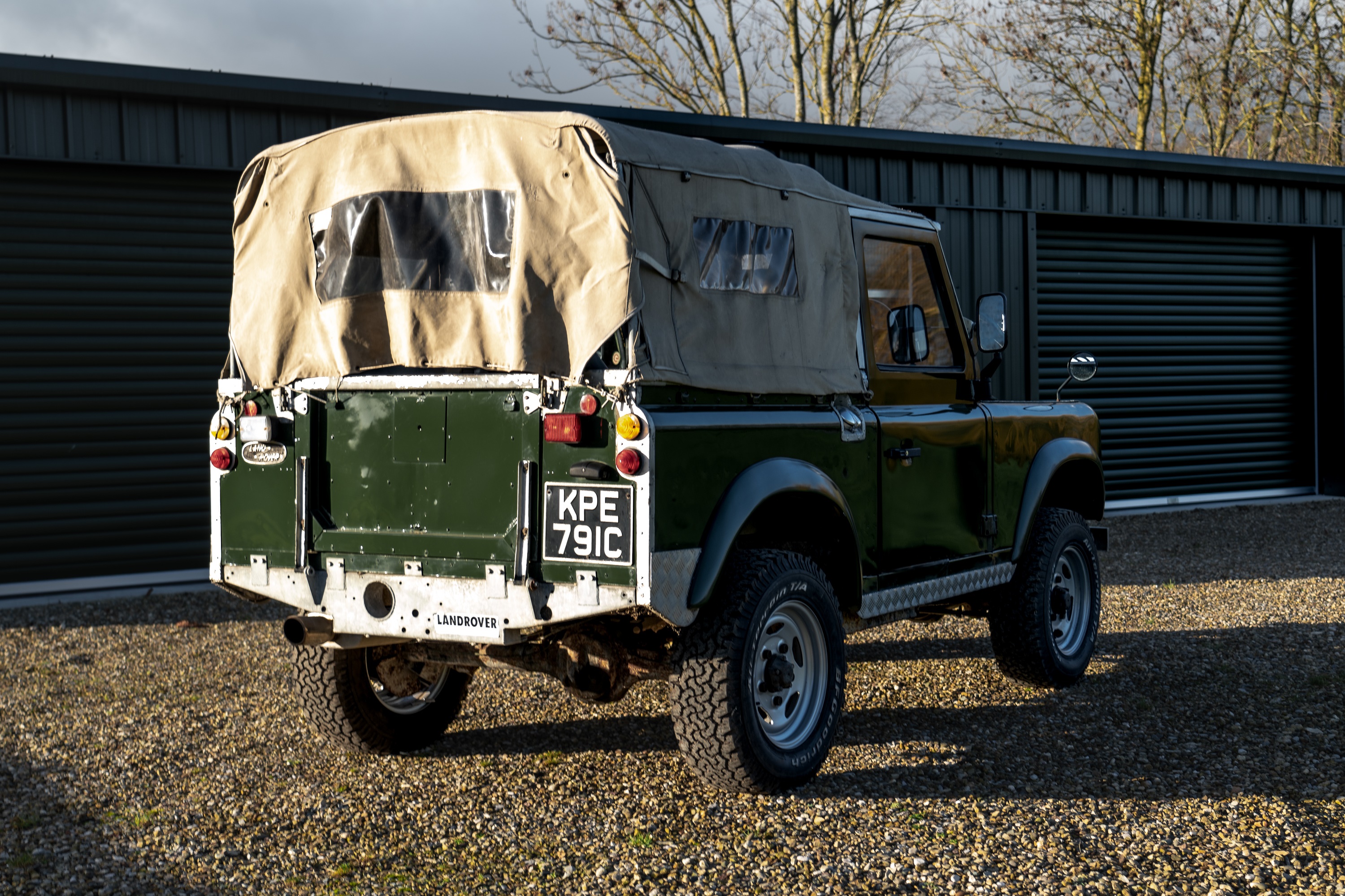 Lot 25 - 1965/2006 Land Rover / Range Rover 'Series