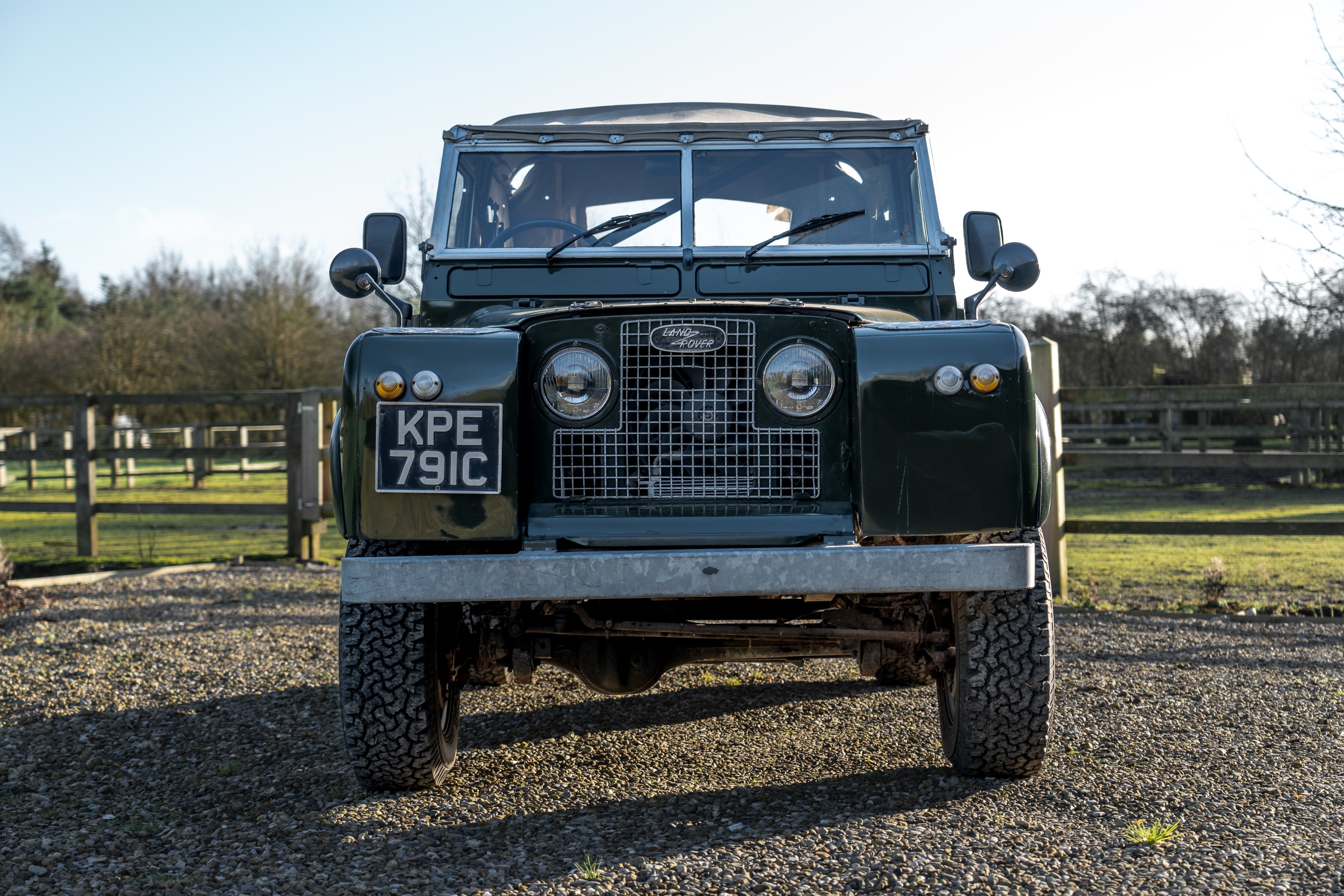 Lot 25 - 1965/2006 Land Rover / Range Rover 'Series