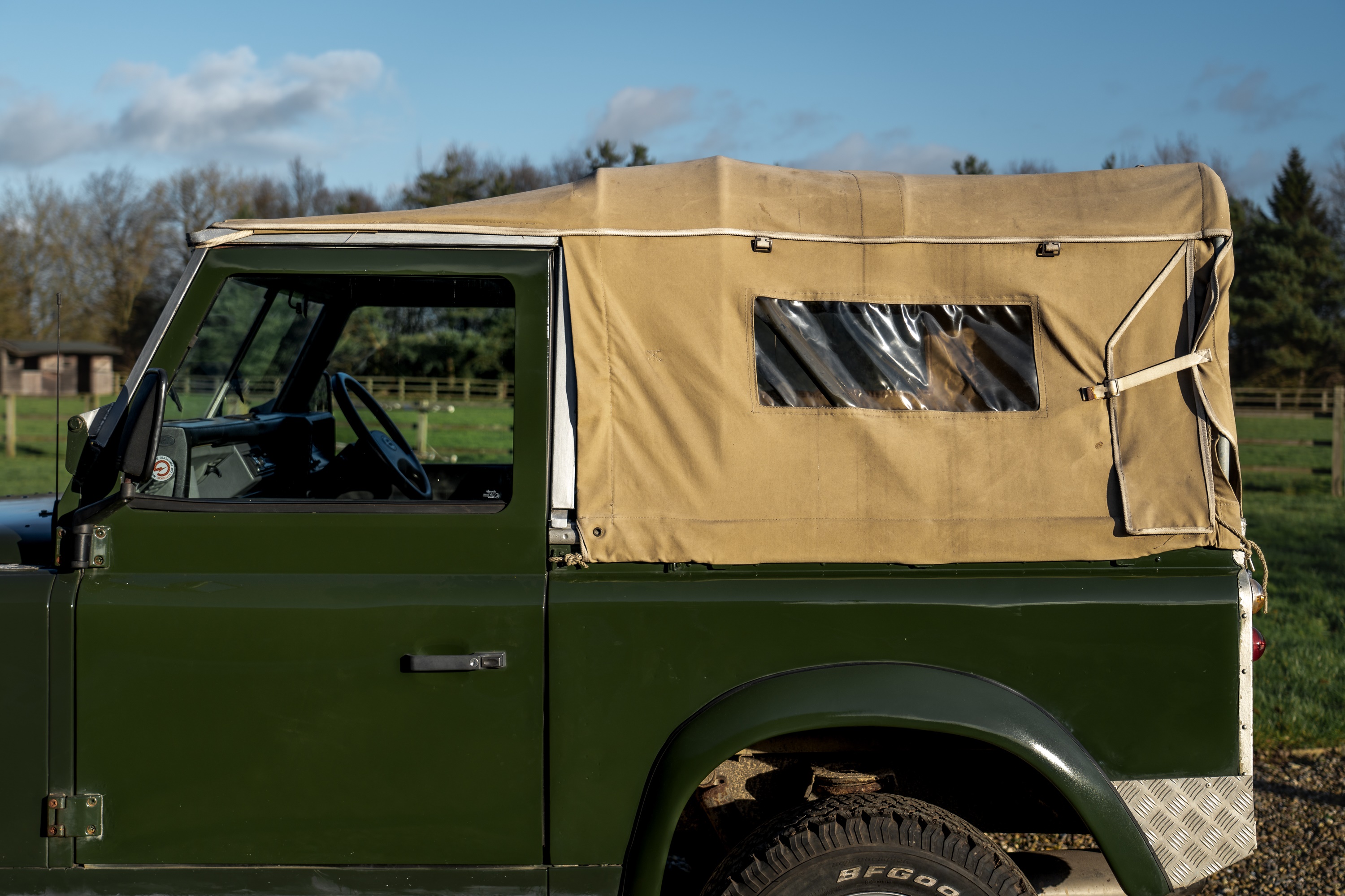 Lot 25 - 1965/2006 Land Rover / Range Rover 'Series