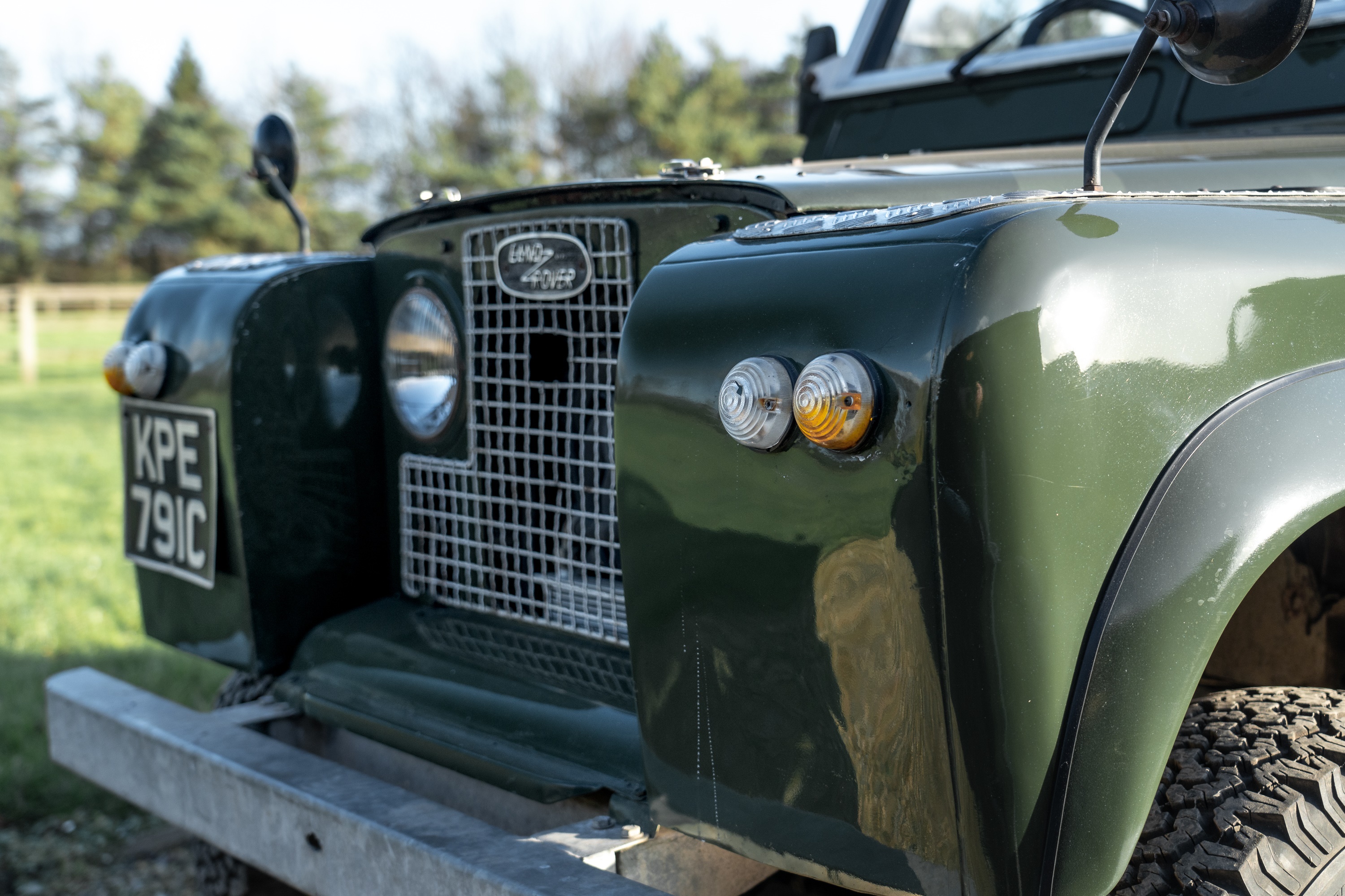 Lot 25 - 1965/2006 Land Rover / Range Rover 'Series