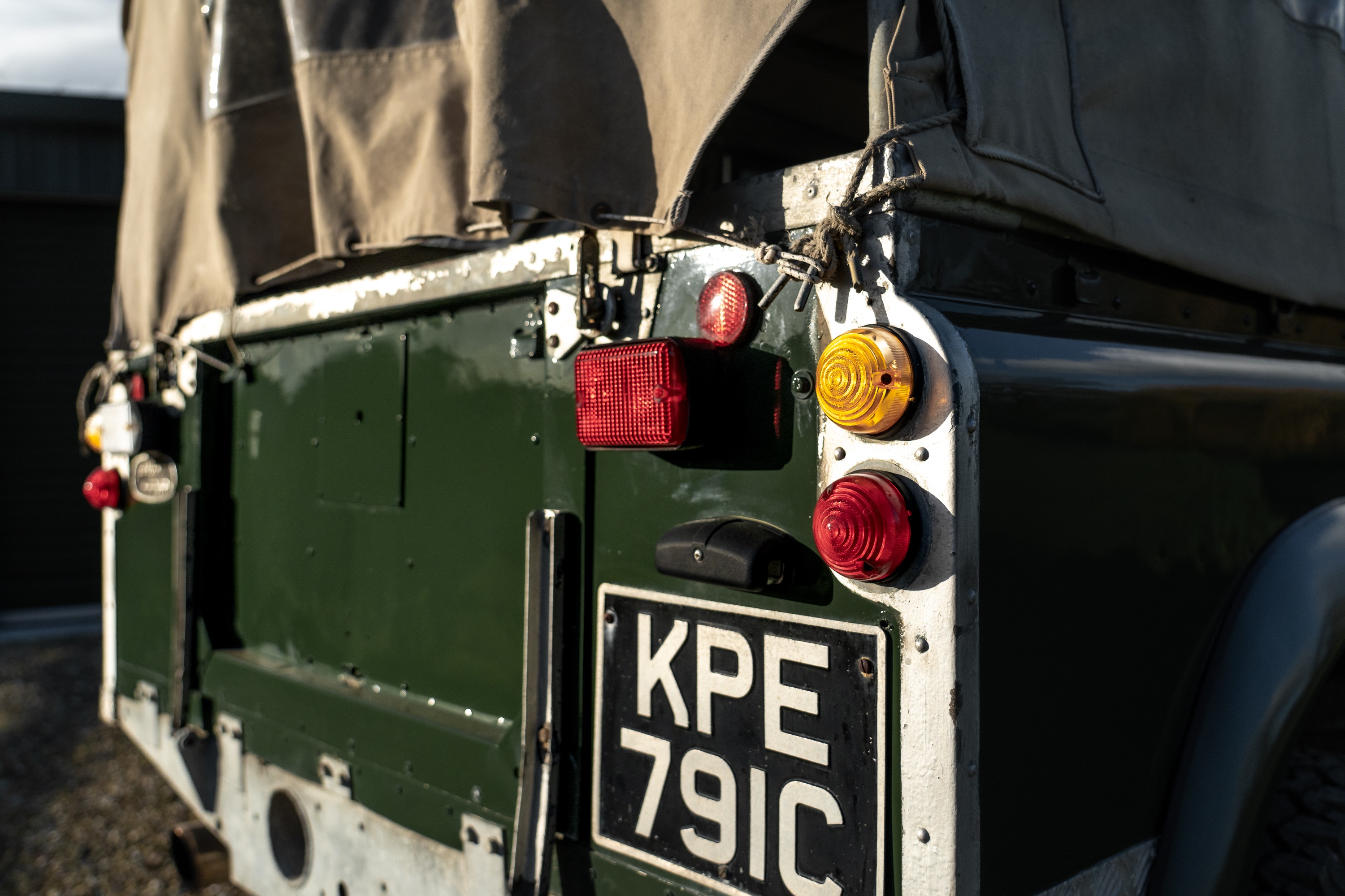 Lot 25 - 1965/2006 Land Rover / Range Rover 'Series