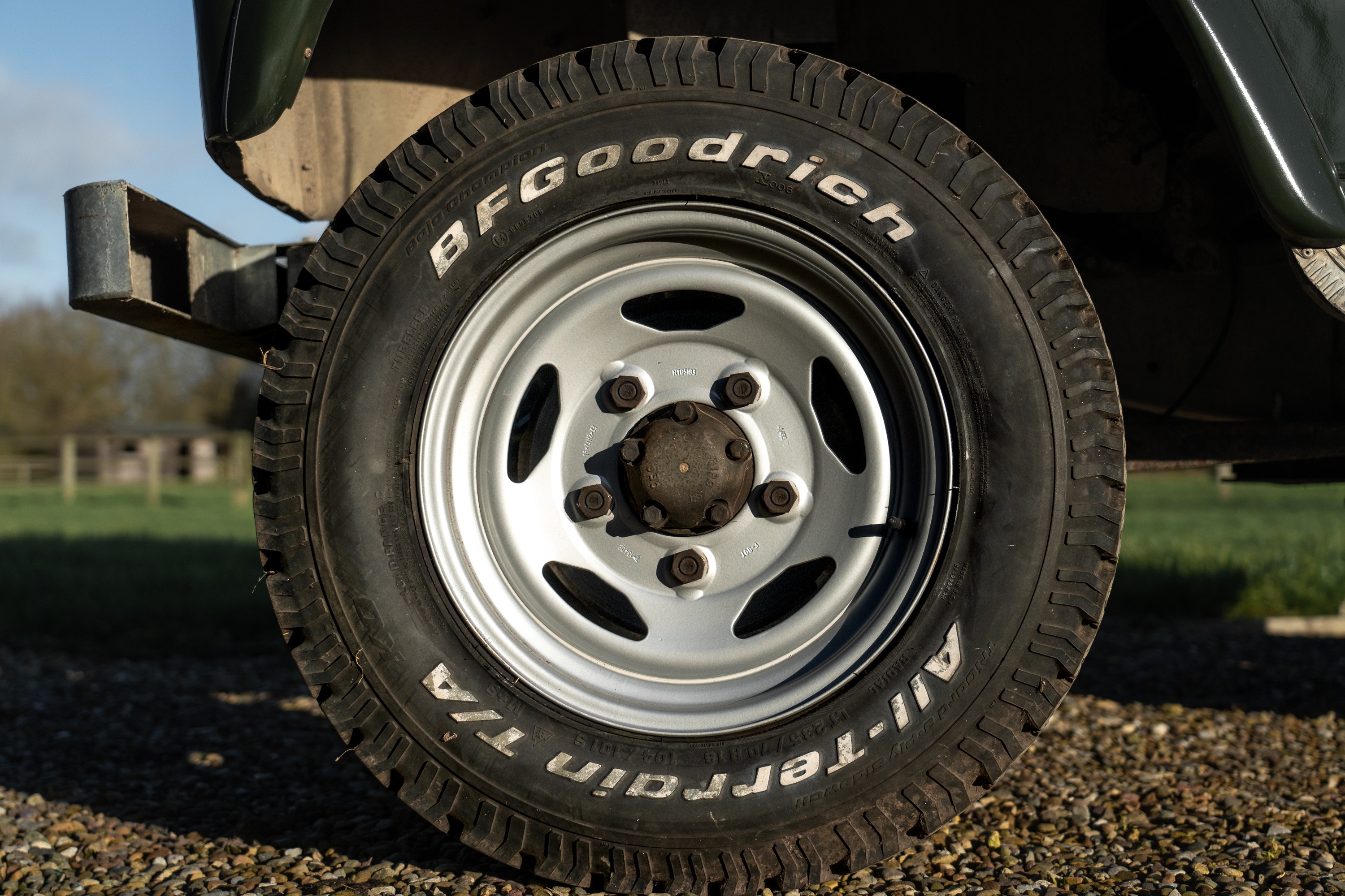 Lot 25 - 1965/2006 Land Rover / Range Rover 'Series