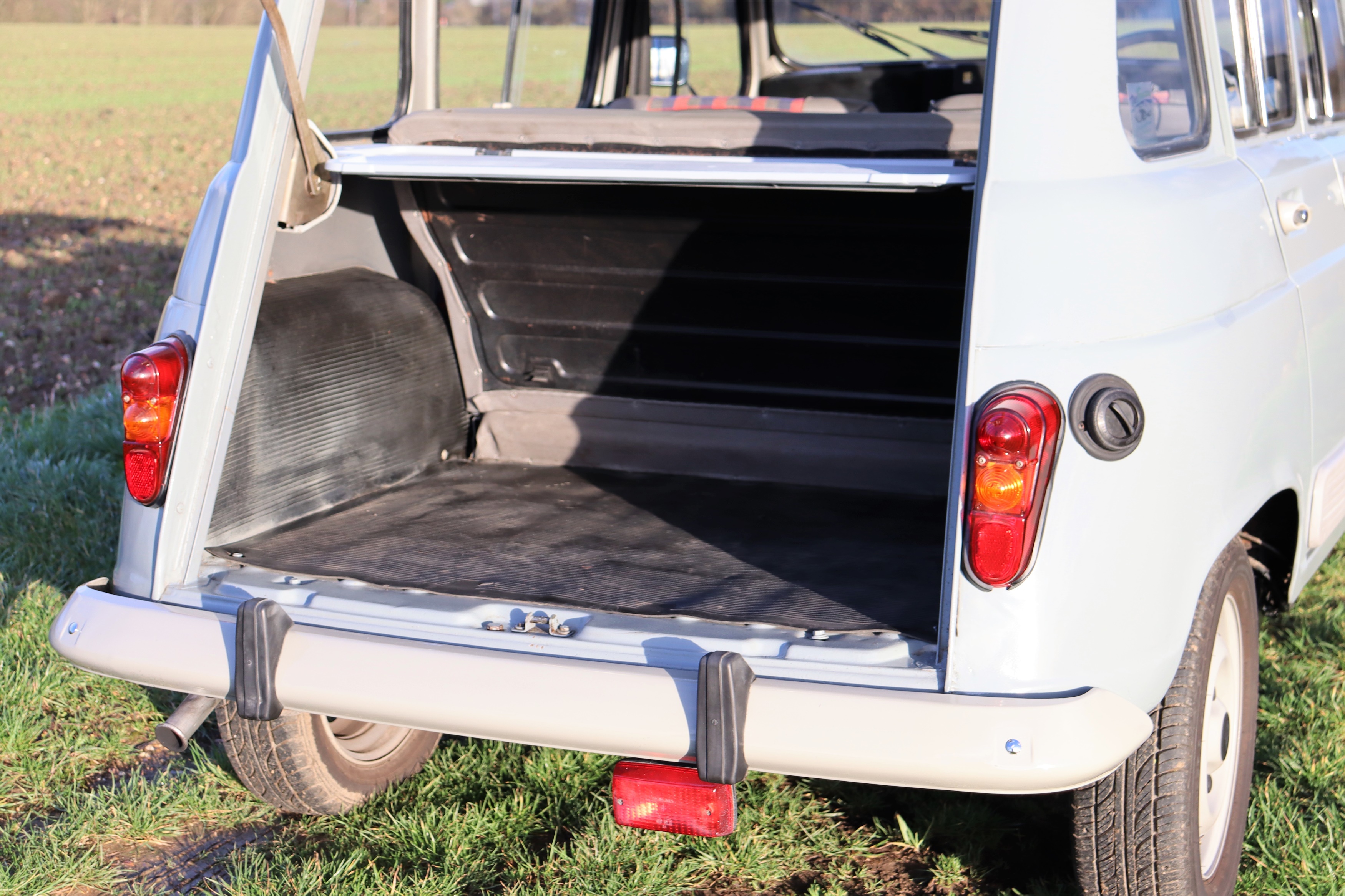 Lot 18 - 1985 Renault 4 GTL