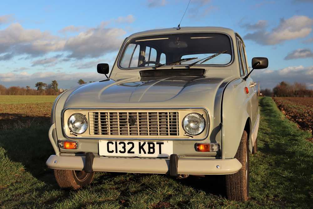 Lot 18 - 1985 Renault 4 GTL