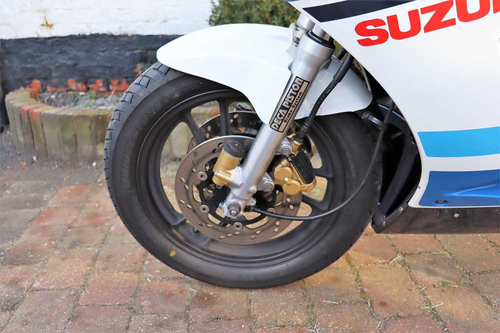 Lot 332 - 1987 Suzuki RG 500