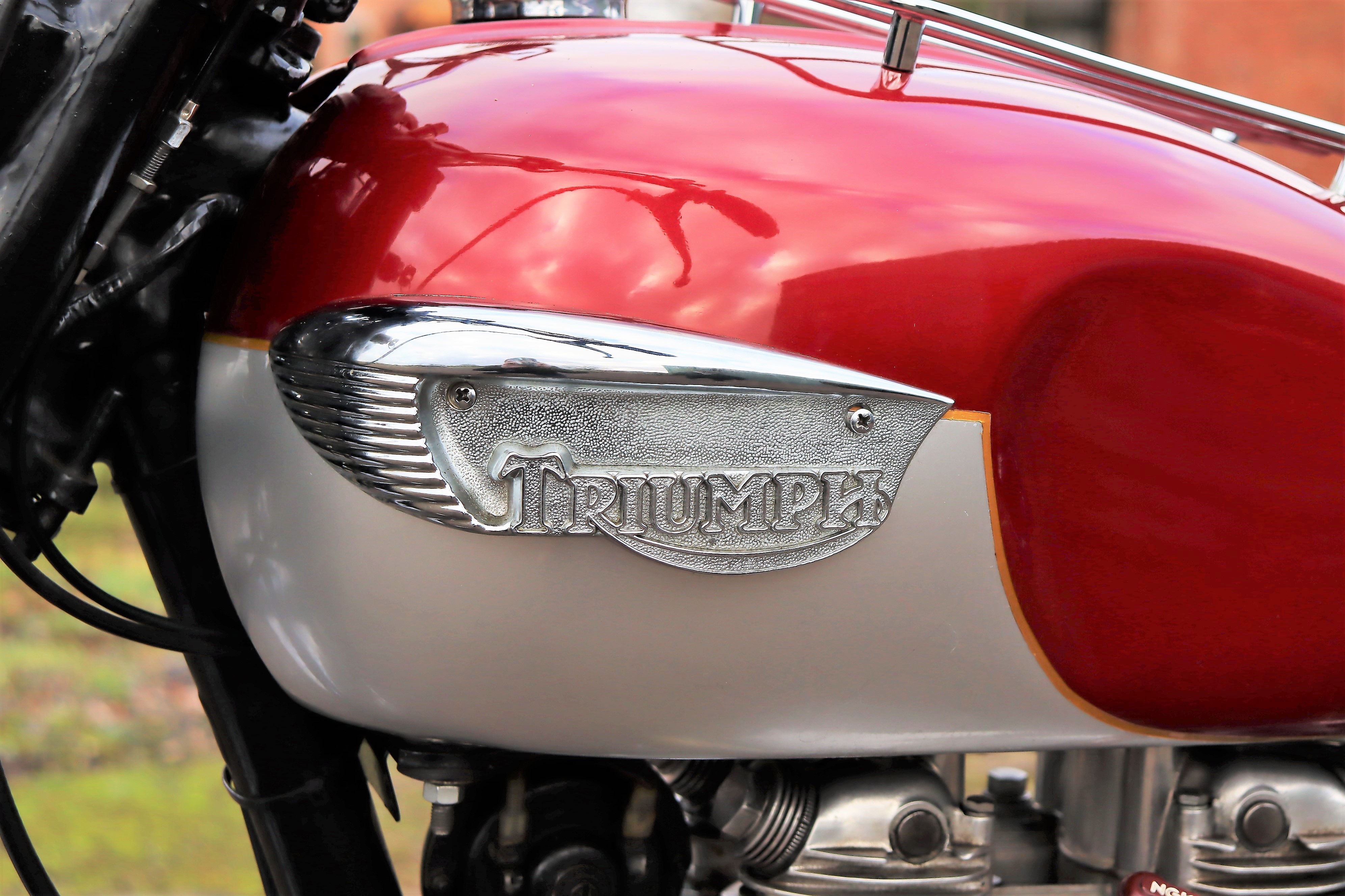 Lot 281 - 1968 Triumph TR6C Trophy