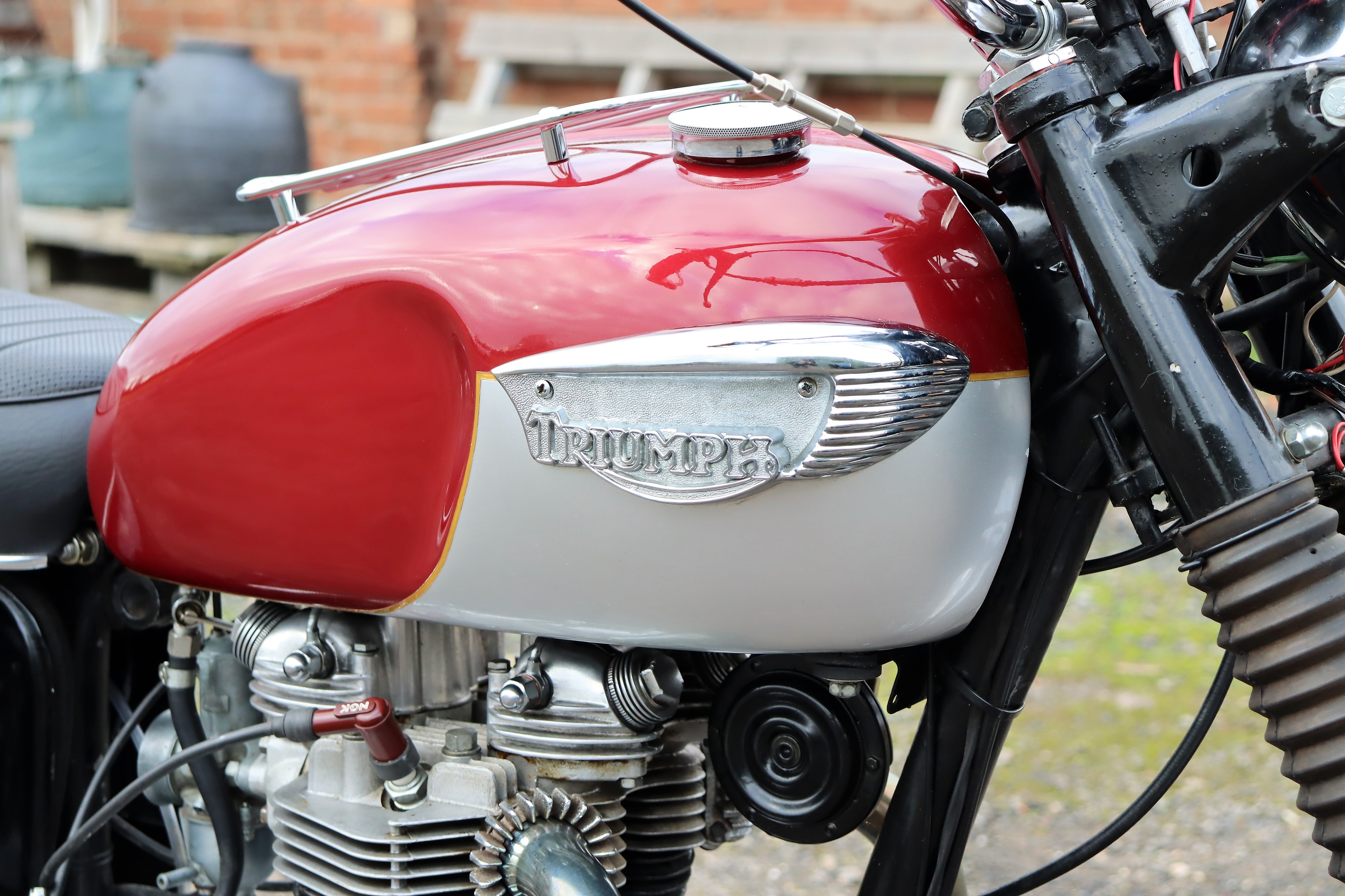 Lot 281 - 1968 Triumph TR6C Trophy