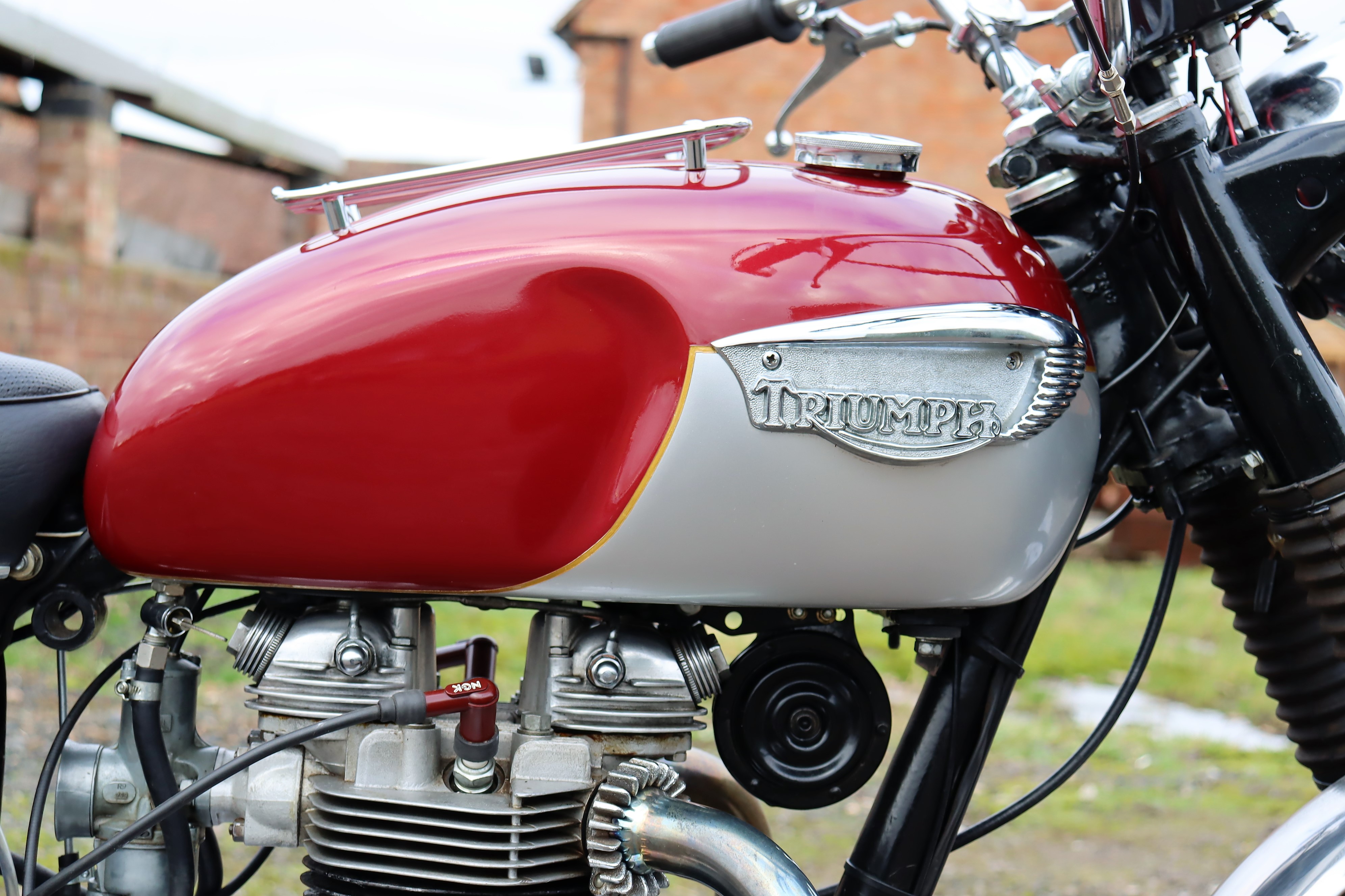 Lot 281 - 1968 Triumph TR6C Trophy