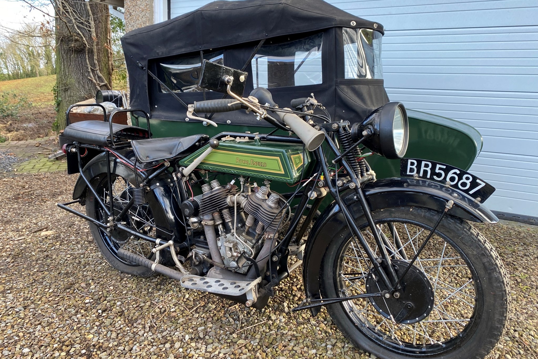 Lot 237 - 1927 Royal Enfield 180 Combination