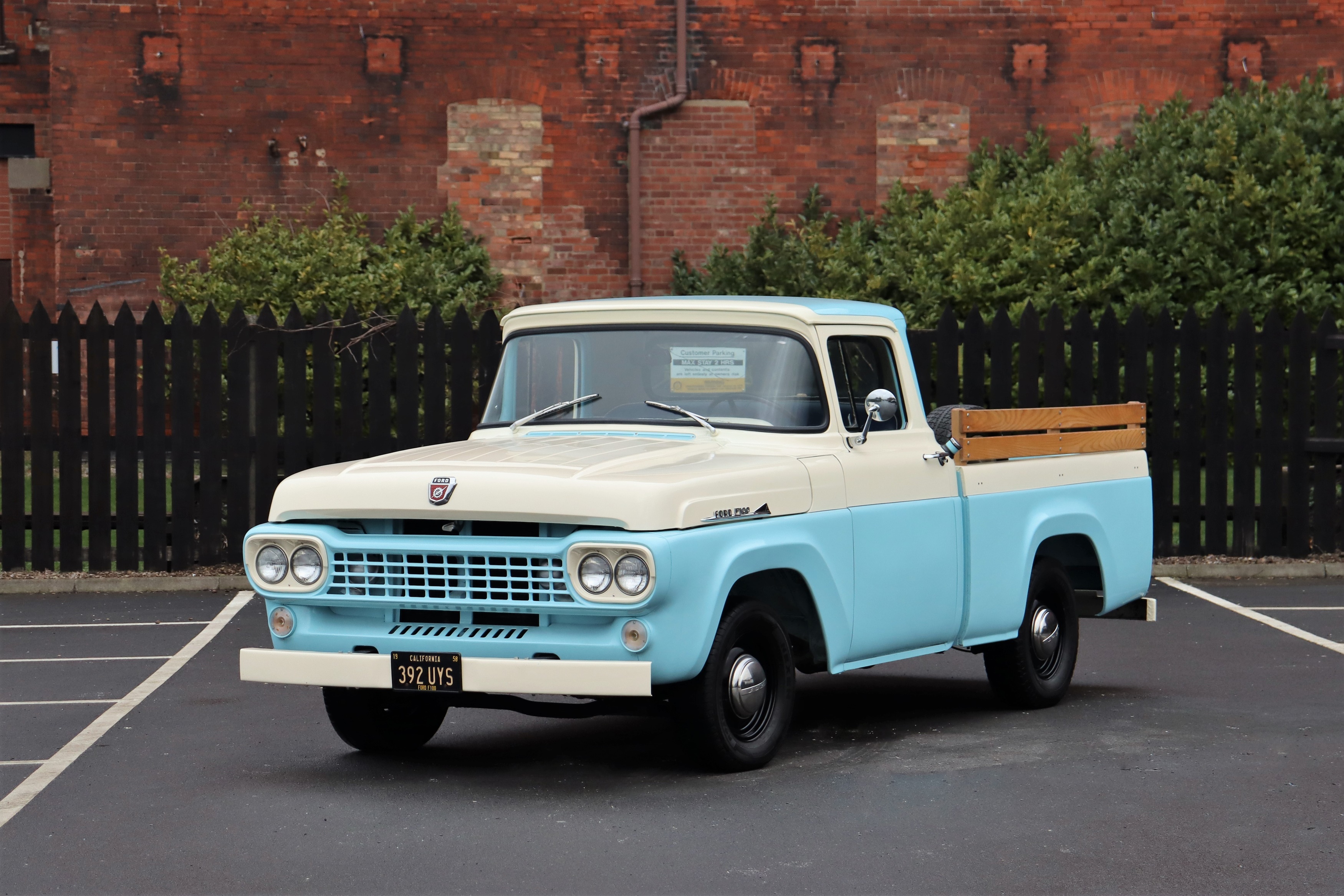 Lot 105 - 1958 Ford F100 'Styleside' Pickup