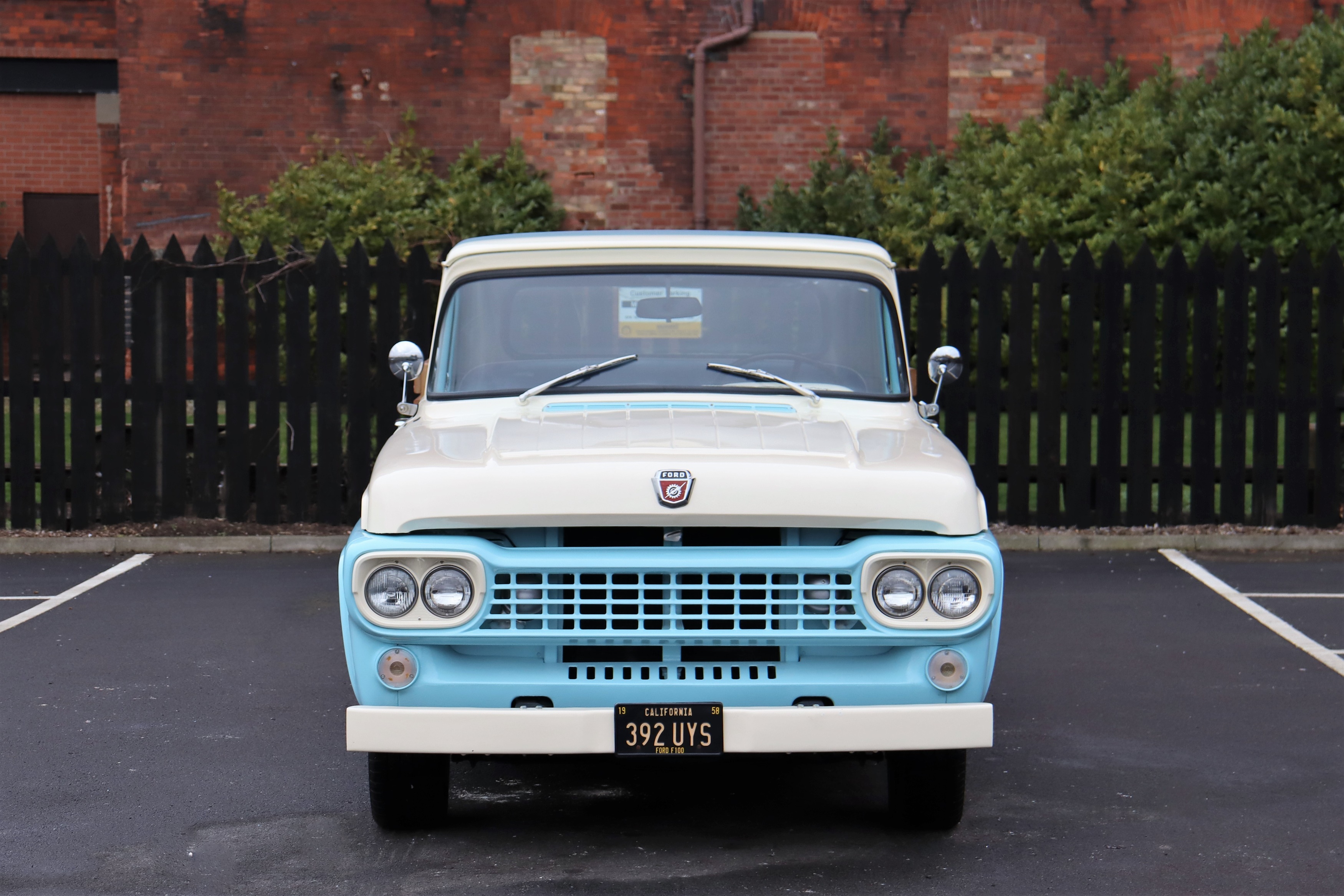 Lot 105 - 1958 Ford F100 'Styleside' Pickup