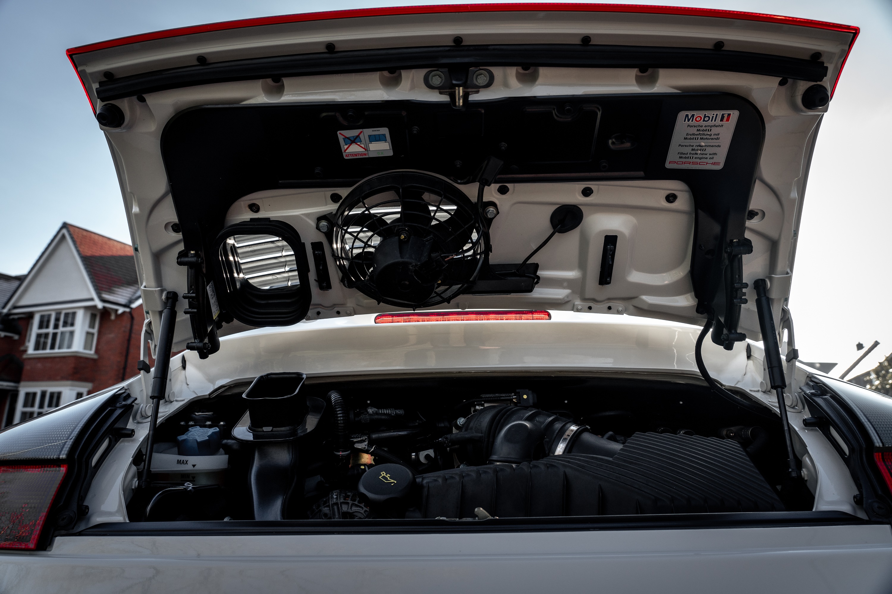 Lot 72 - 2002 Porsche 911 Carrera 4S