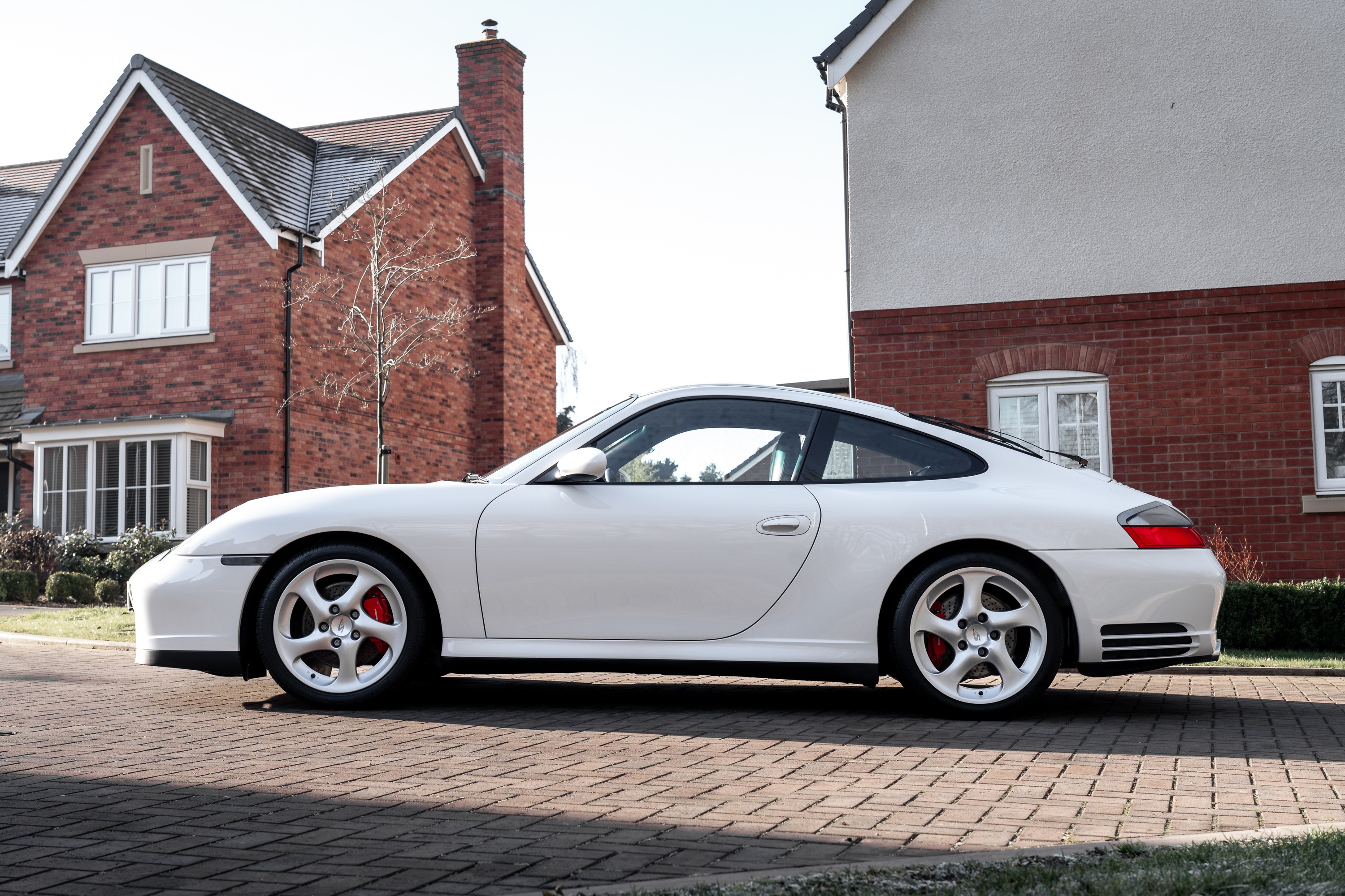 Lot 72 - 2002 Porsche 911 Carrera 4S