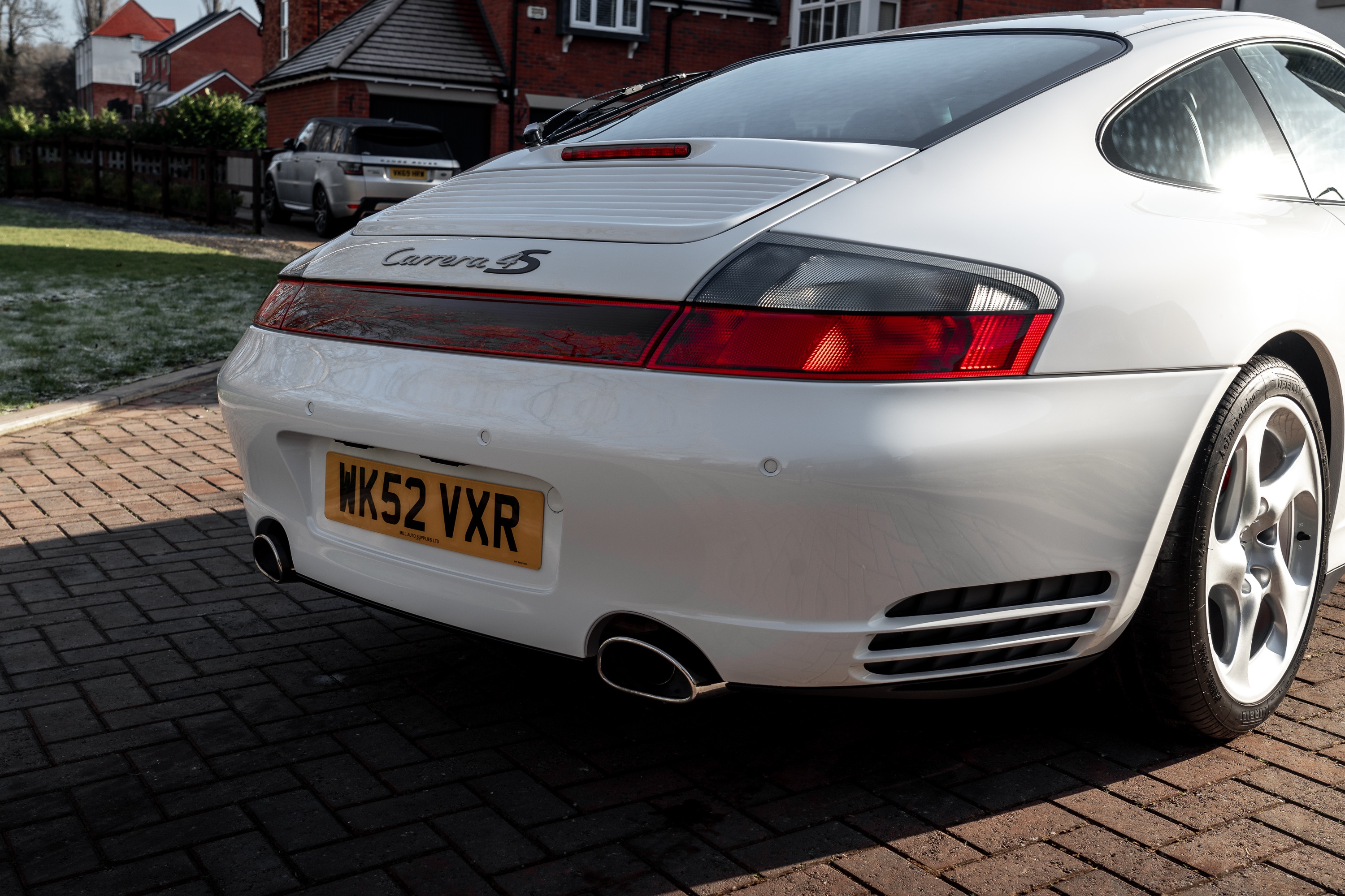 Lot 72 - 2002 Porsche 911 Carrera 4S