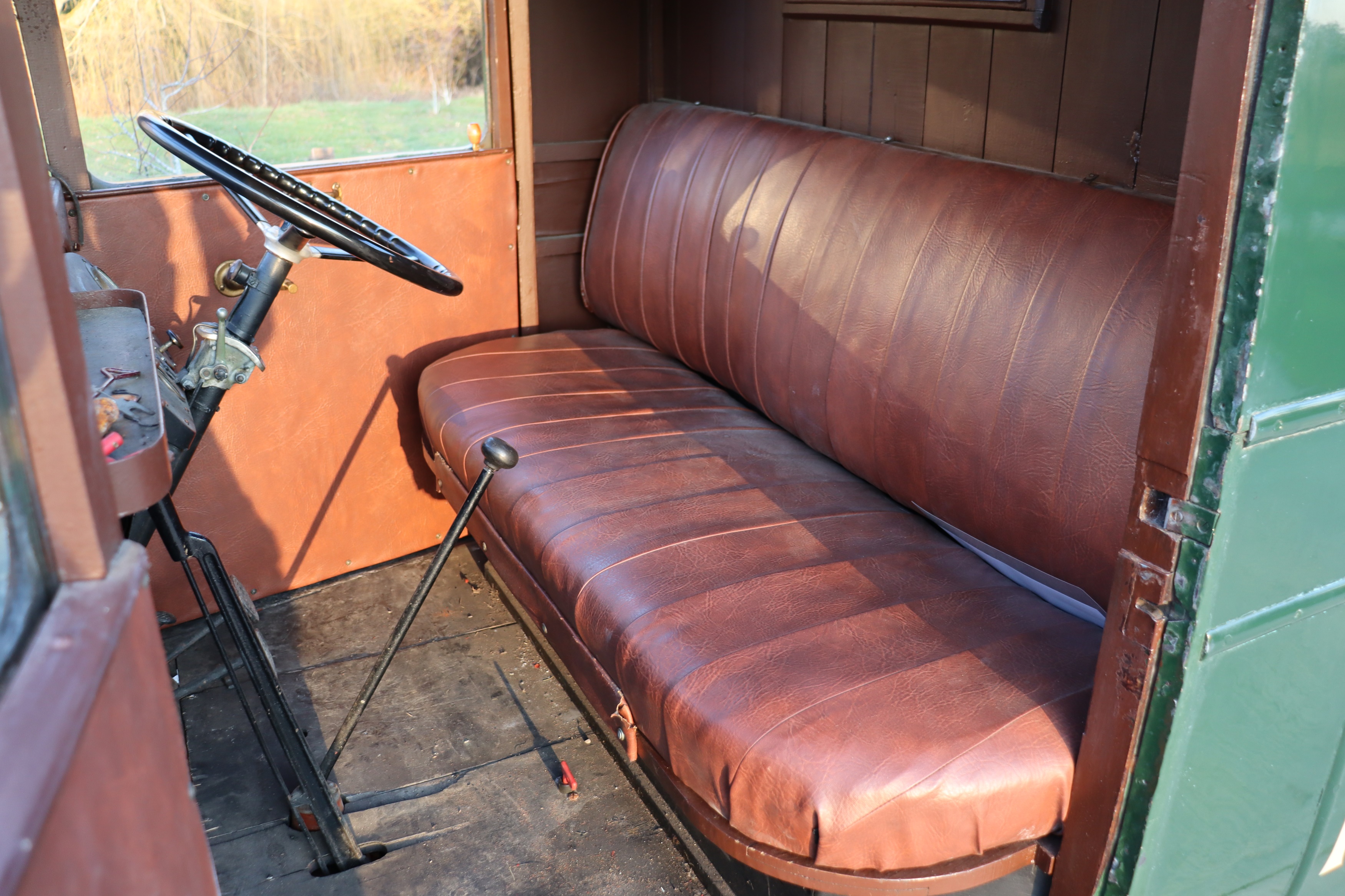 Lot 31 - 1929 Morris-Commercial 25cwt 'R-Type' Truck