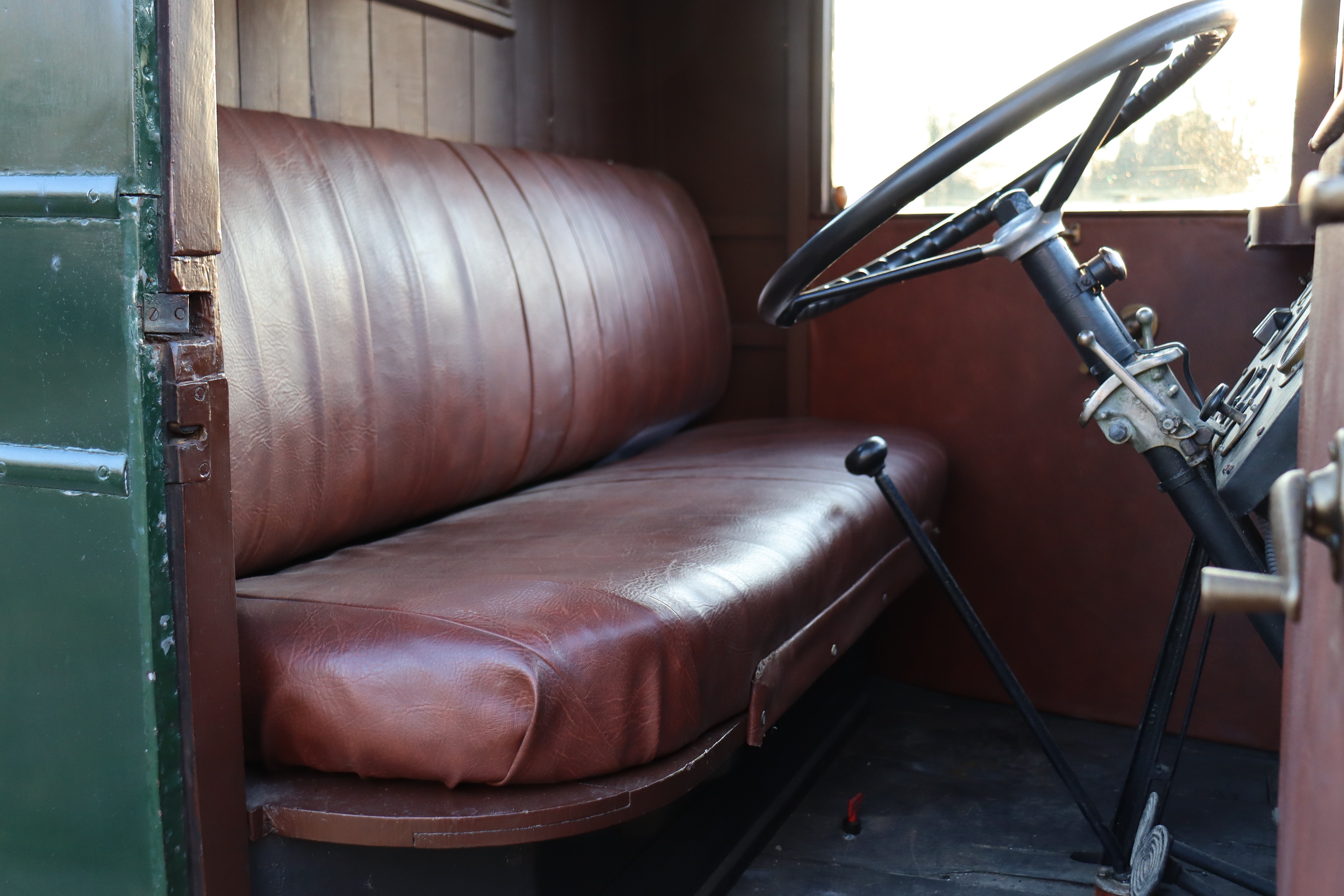 Lot 31 - 1929 Morris-Commercial 25cwt 'R-Type' Truck