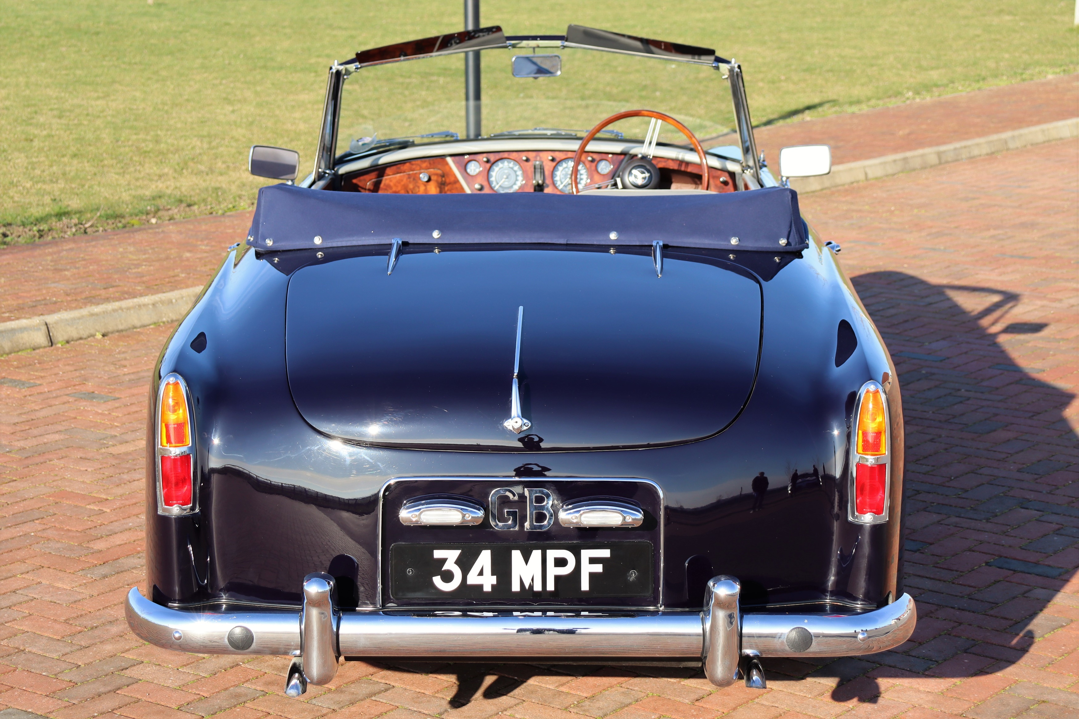 Lot 87 - 1959 Alvis TD21 Drophead Coupé