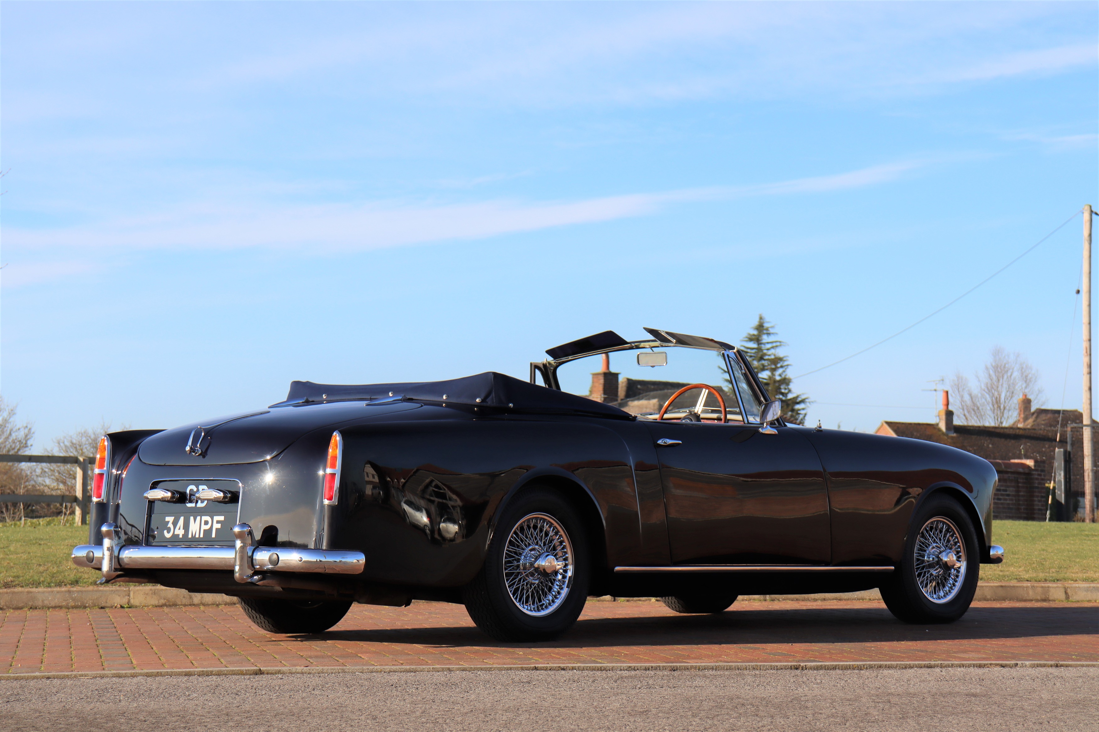 Lot 87 - 1959 Alvis TD21 Drophead Coupé
