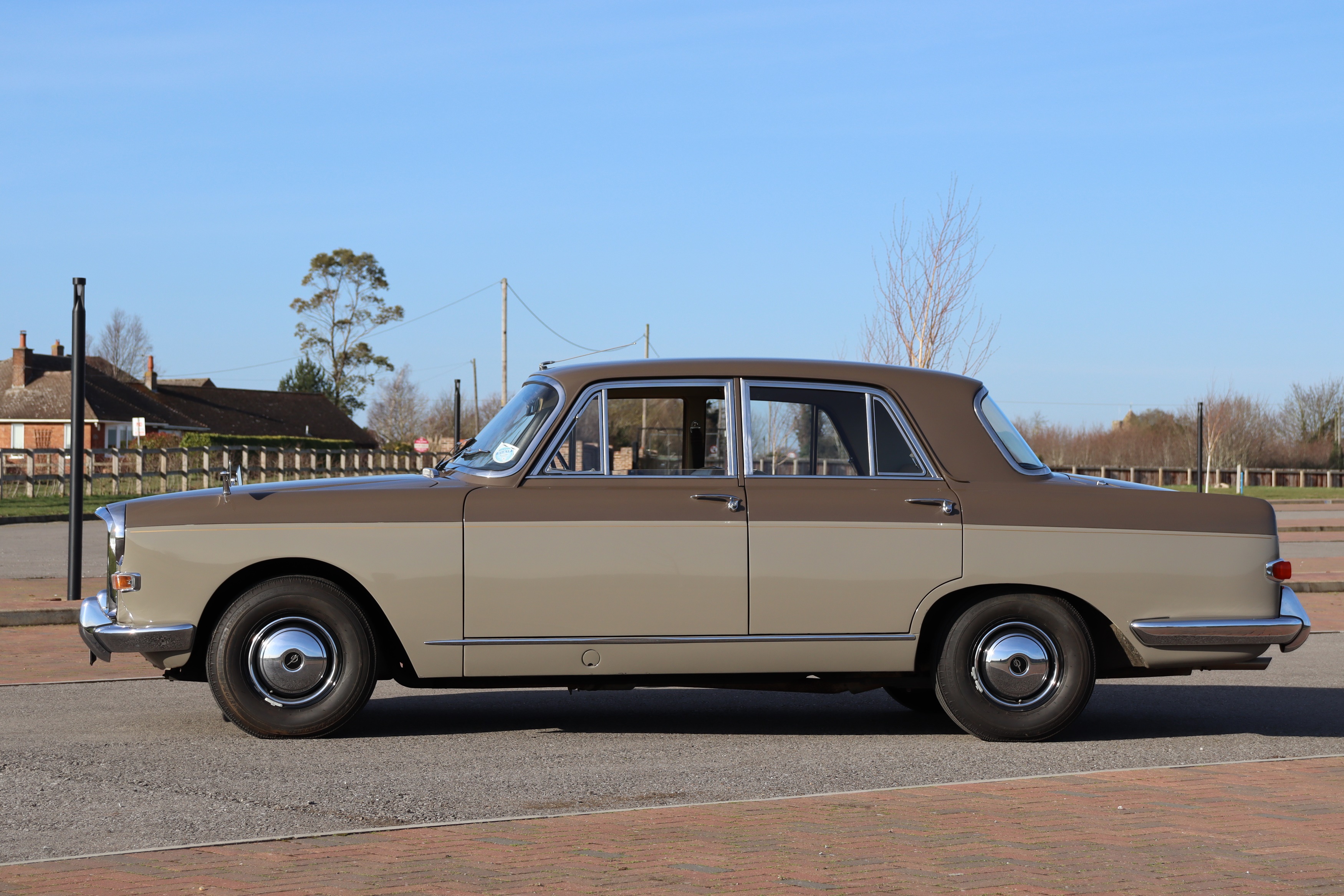 Lot 33 - 1966 Vanden Plas Princess 4-Litre R