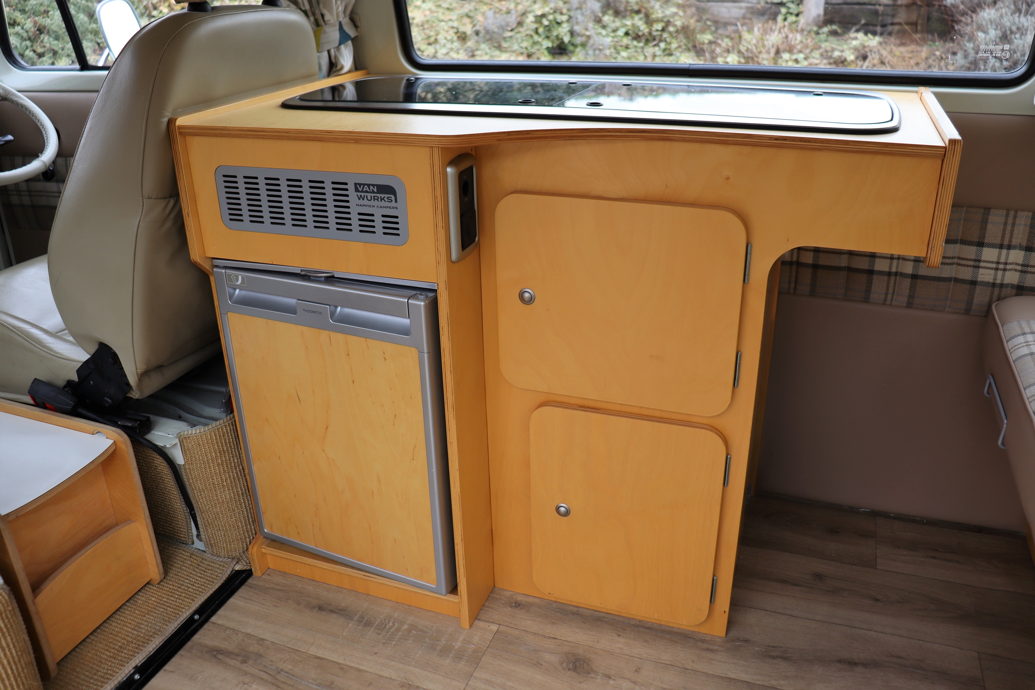 Lot 89 - 1975 Volkswagen Type 2 (T2) Camper Van