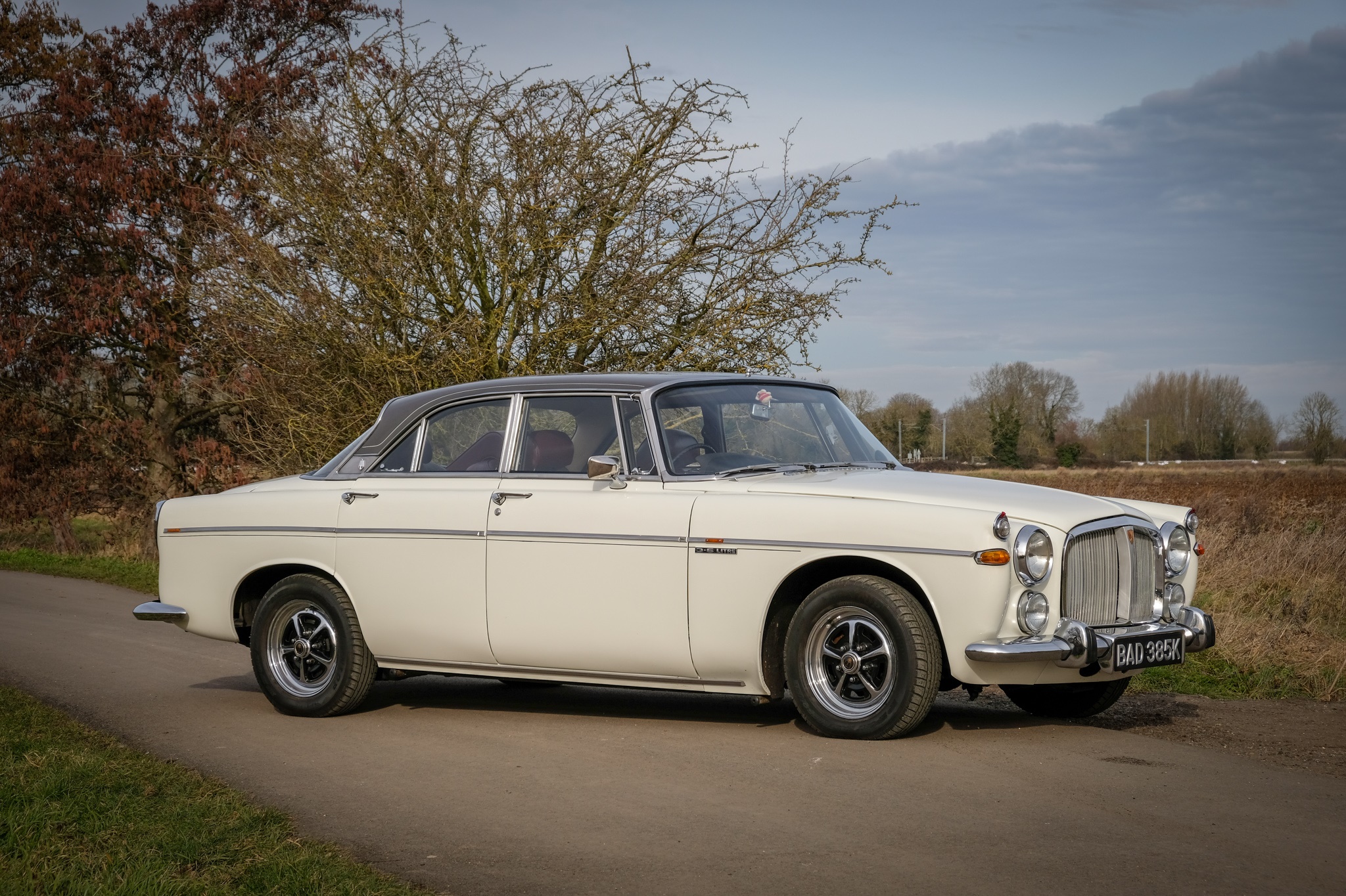 Lot 4 - 1972 Rover P5 B Coupe
