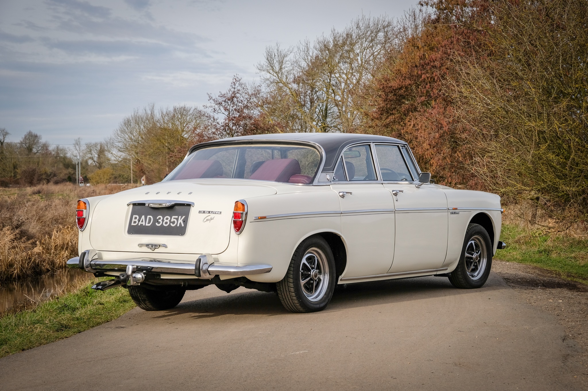 Lot 4 - 1972 Rover P5 B Coupe