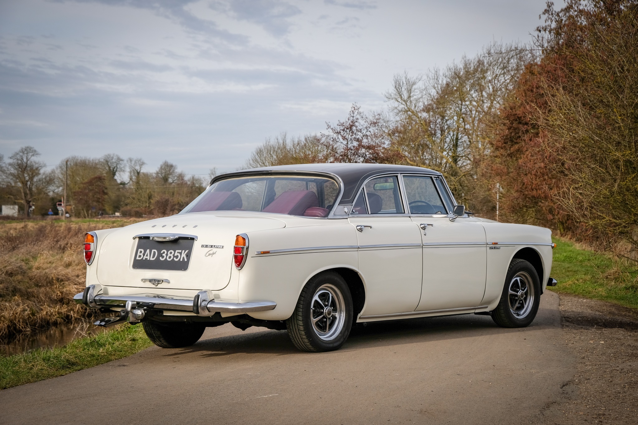 Lot 4 - 1972 Rover P5 B Coupe