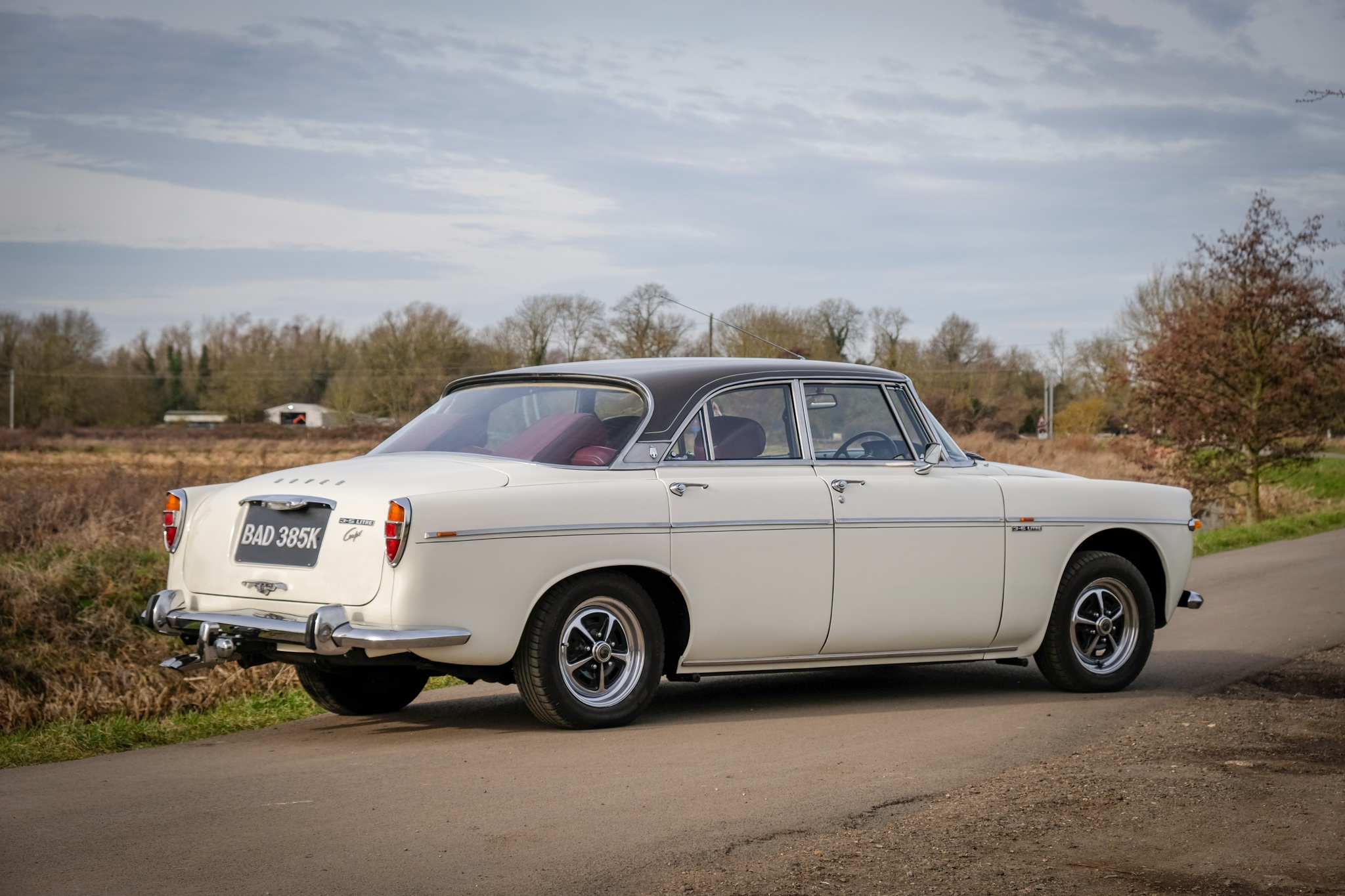 Lot 4 - 1972 Rover P5 B Coupe
