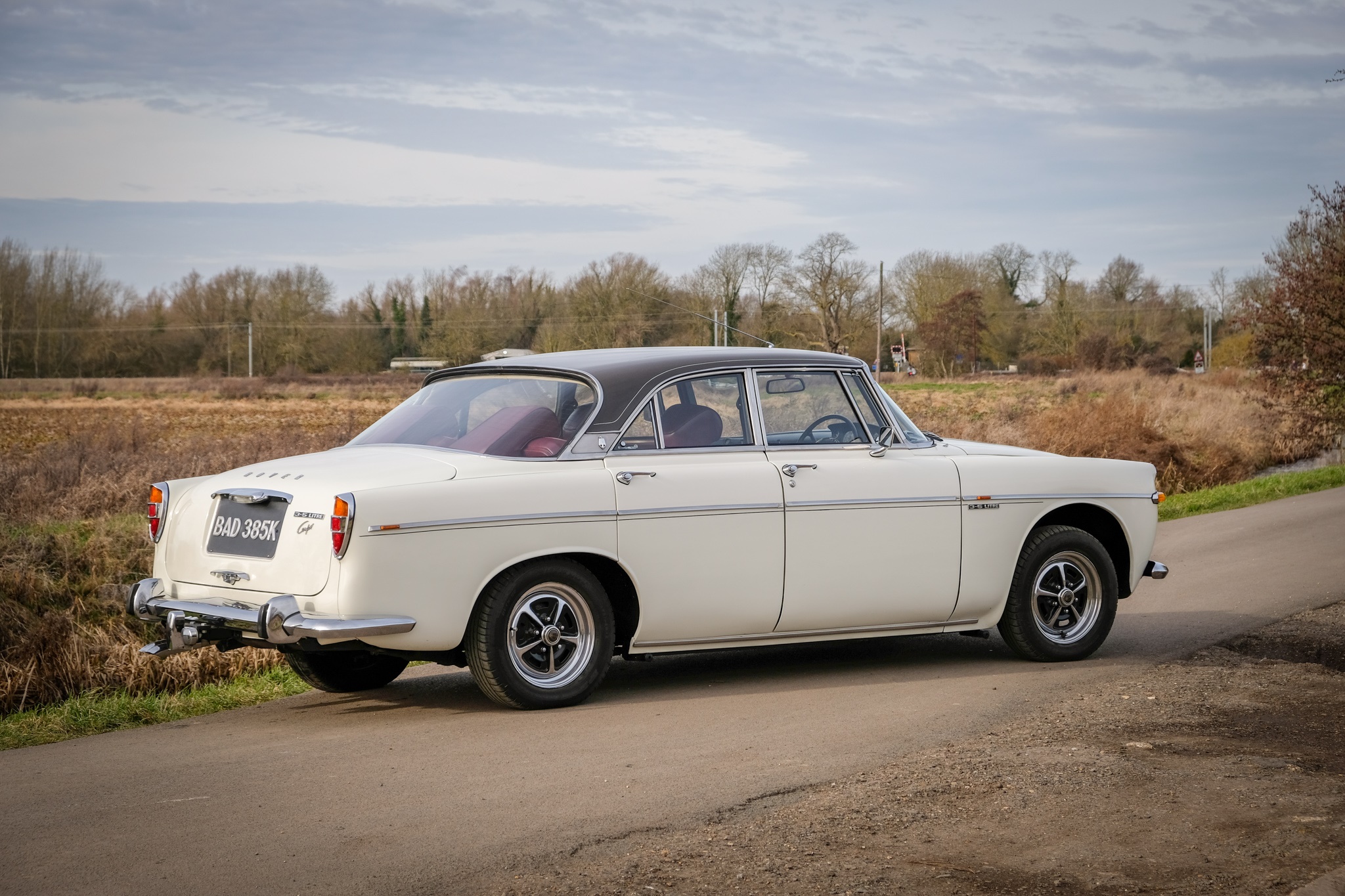 Lot 4 - 1972 Rover P5 B Coupe