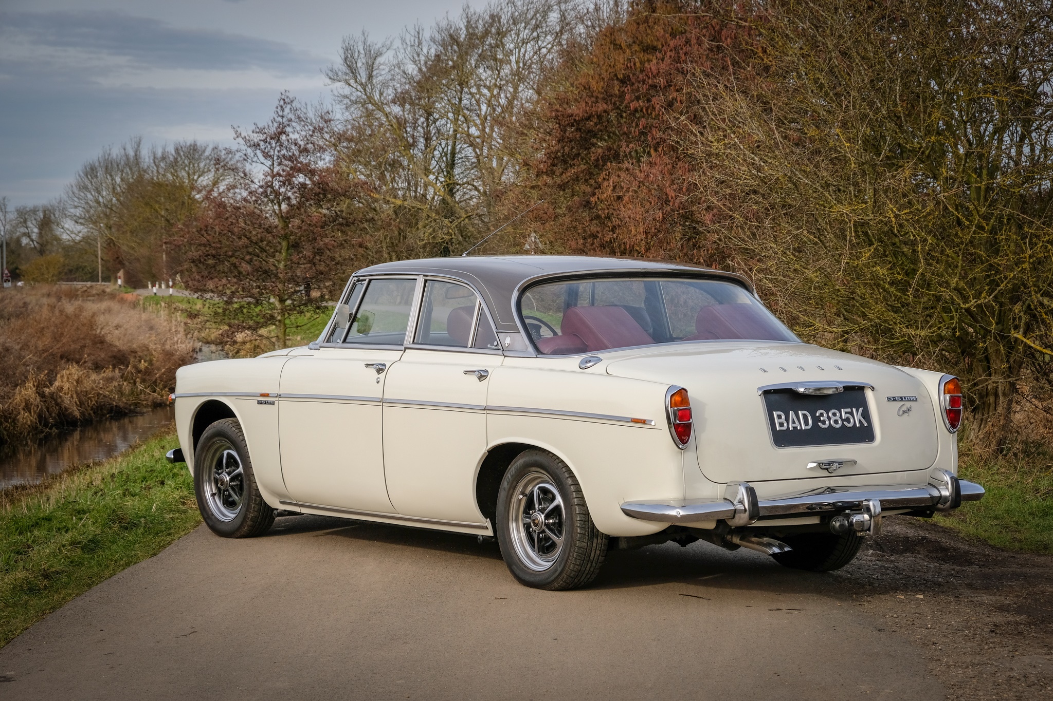 Lot 4 - 1972 Rover P5 B Coupe