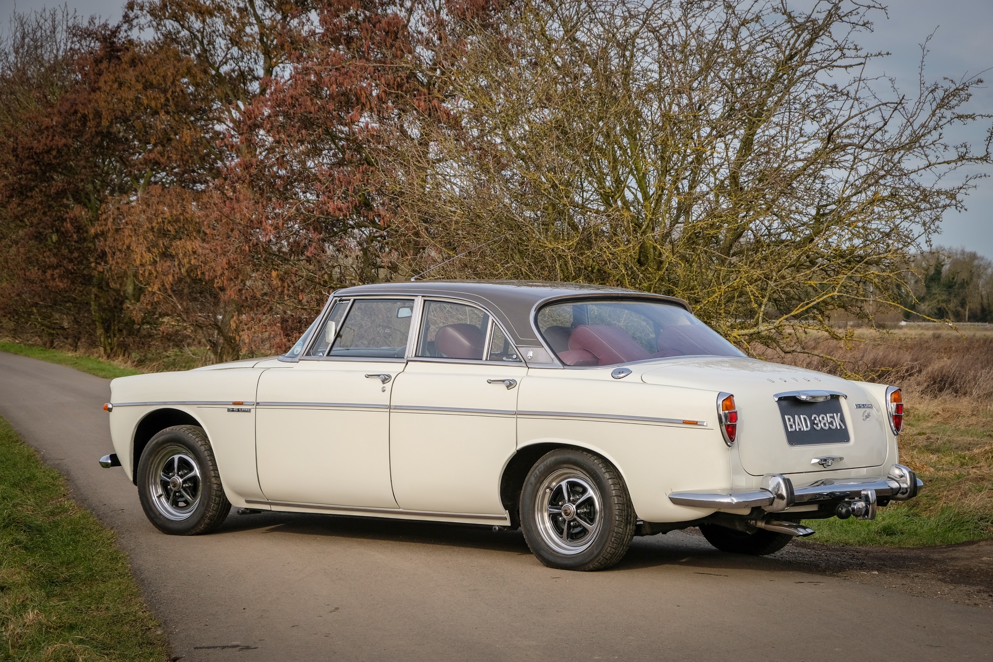 Lot 4 - 1972 Rover P5 B Coupe