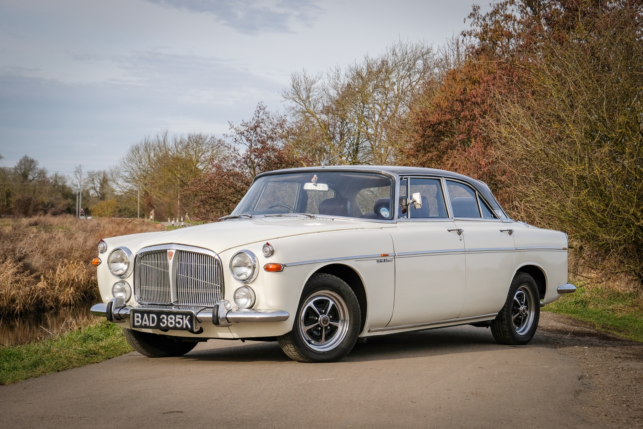 Lot 4 - 1972 Rover P5 B Coupe