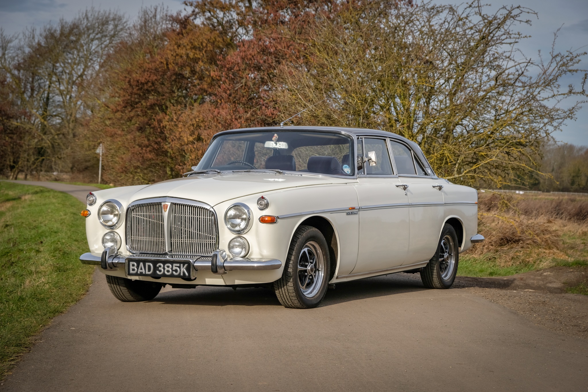 Lot 4 - 1972 Rover P5 B Coupe
