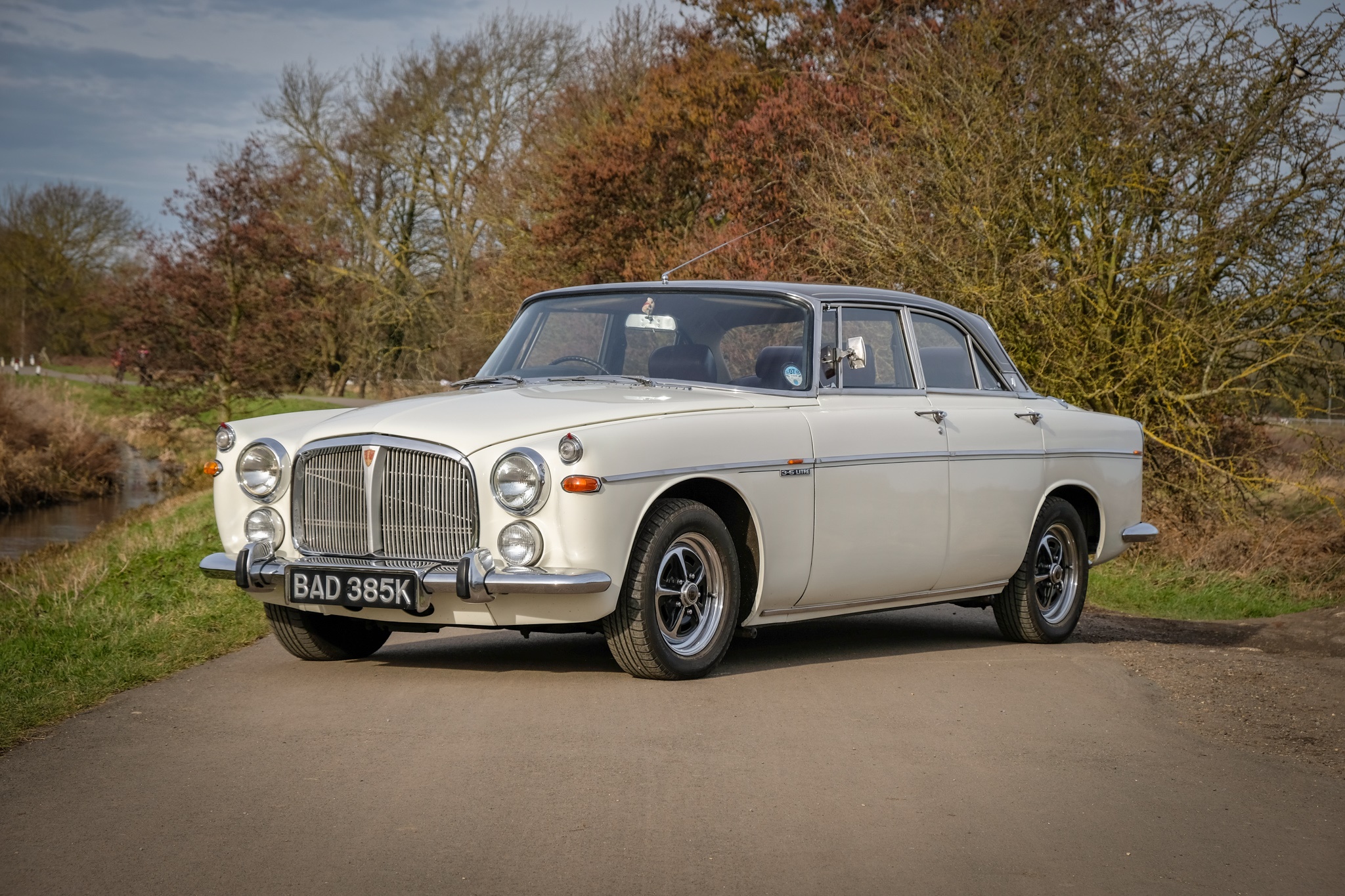 Lot 4 - 1972 Rover P5 B Coupe