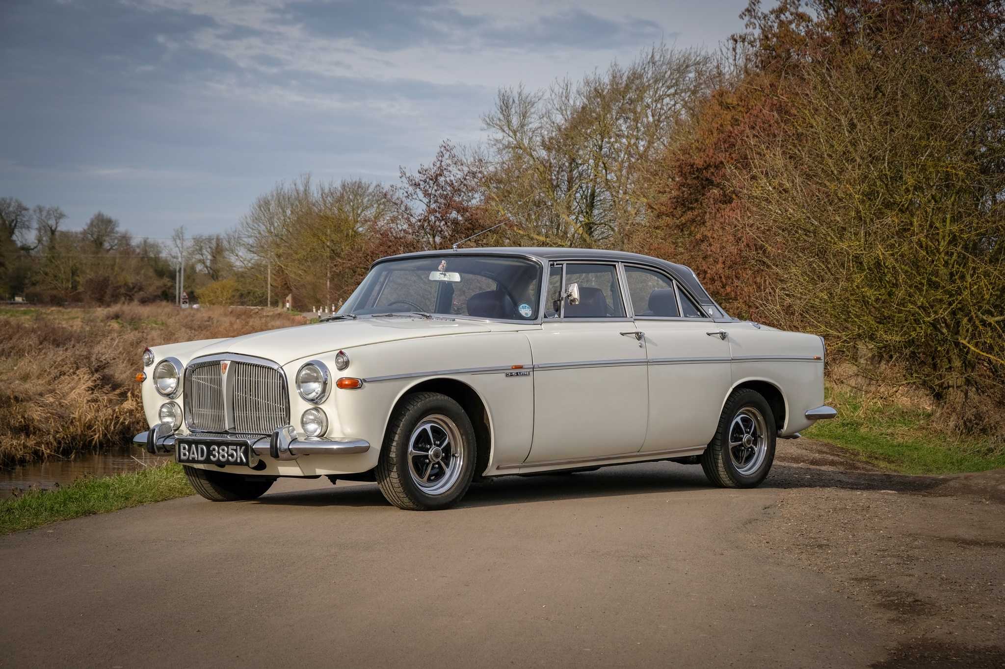 Lot 4 - 1972 Rover P5 B Coupe