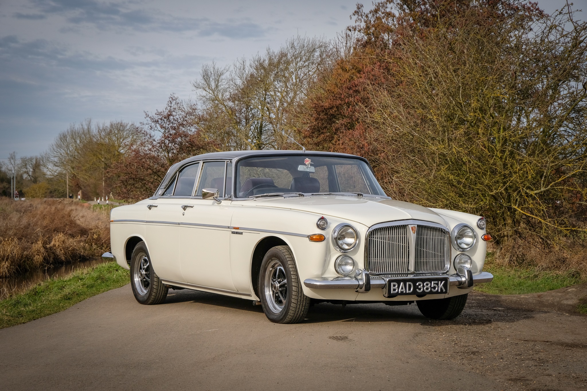 Lot 4 - 1972 Rover P5 B Coupe