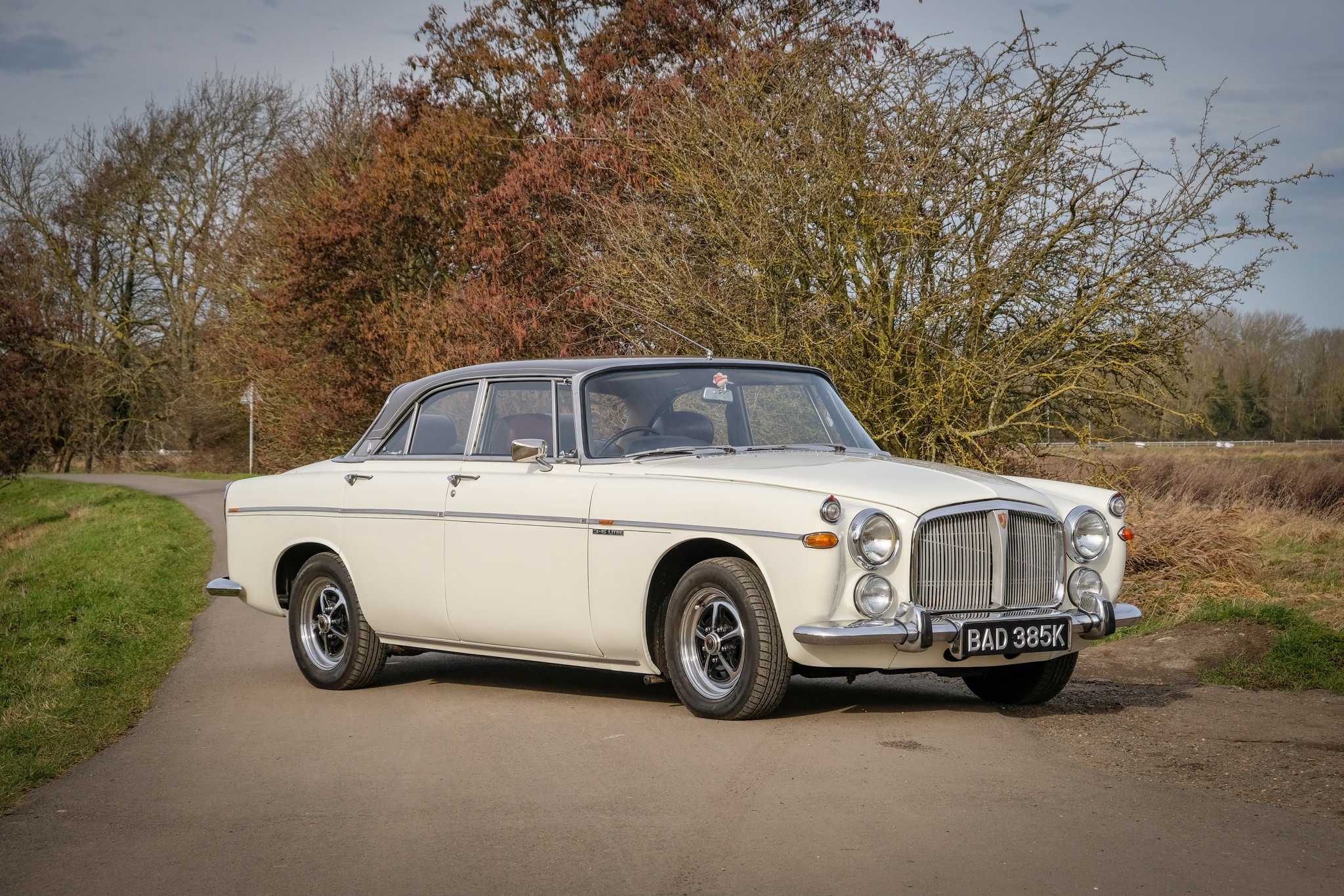 Lot 4 - 1972 Rover P5 B Coupe