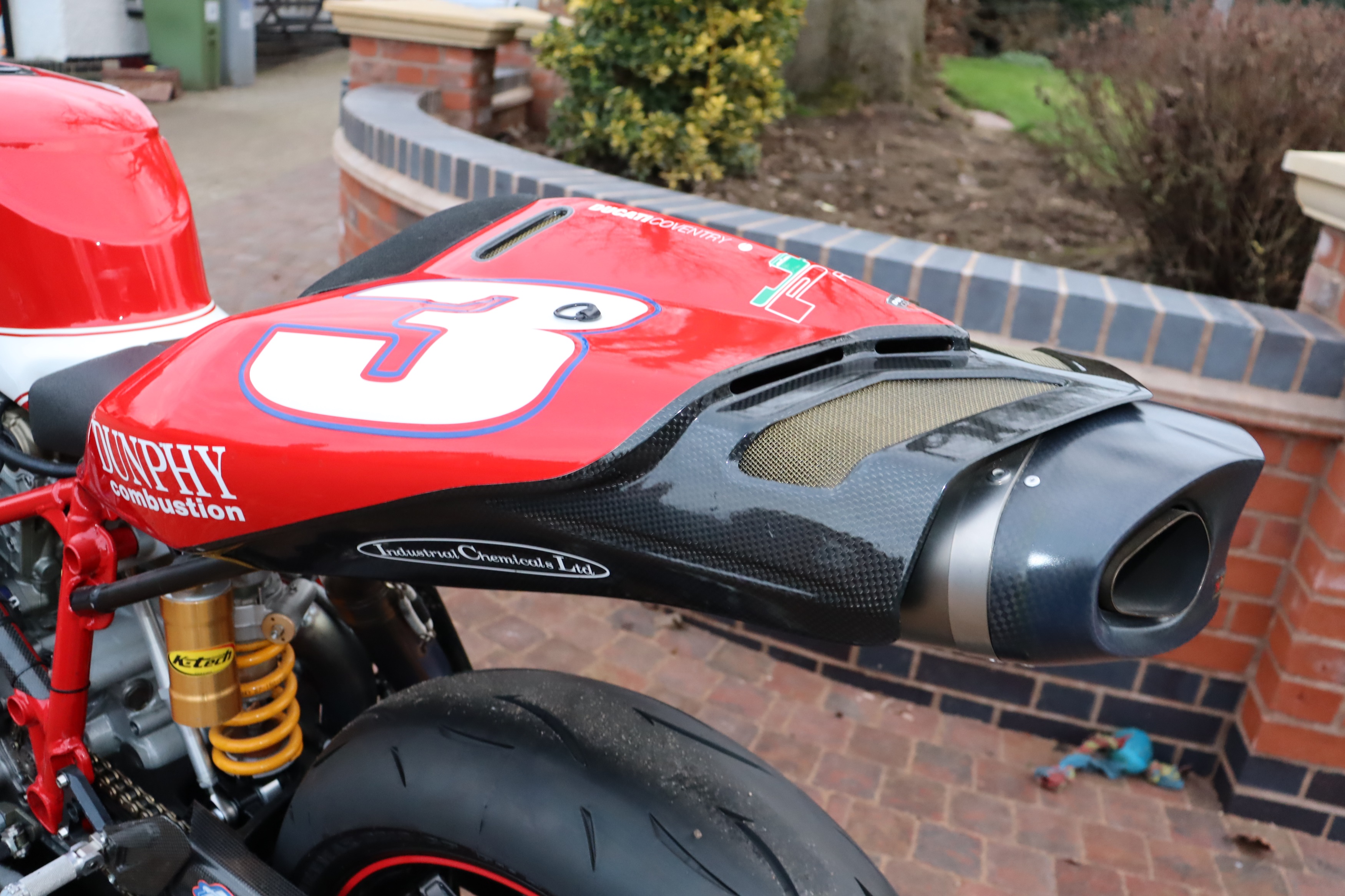Lot 264 - c.2006 Ducati 749R Race Bike