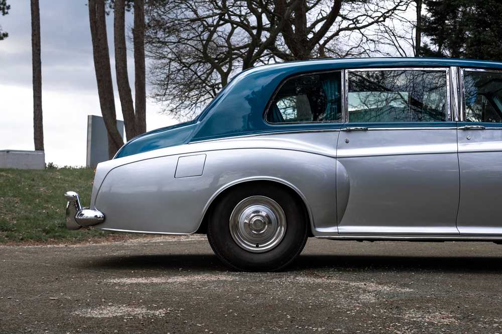 Lot 13 - 1975 Rolls-Royce Phantom VI