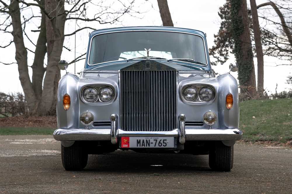 Lot 13 - 1975 Rolls-Royce Phantom VI