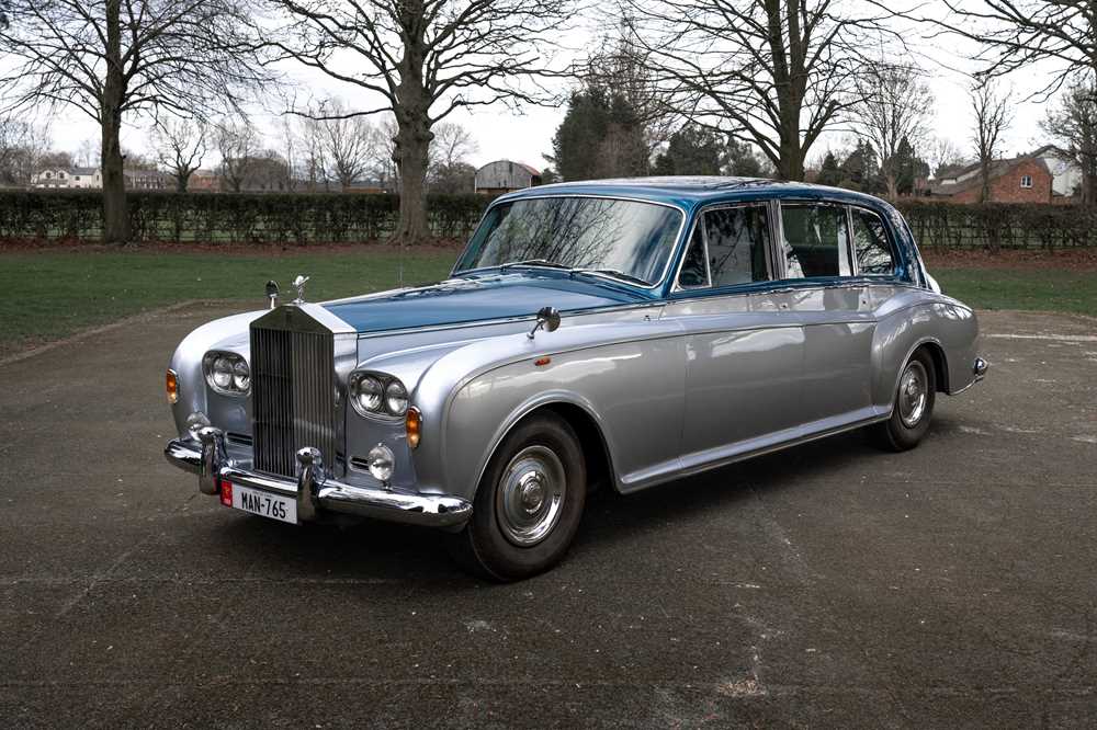 Lot 13 - 1975 Rolls-Royce Phantom VI