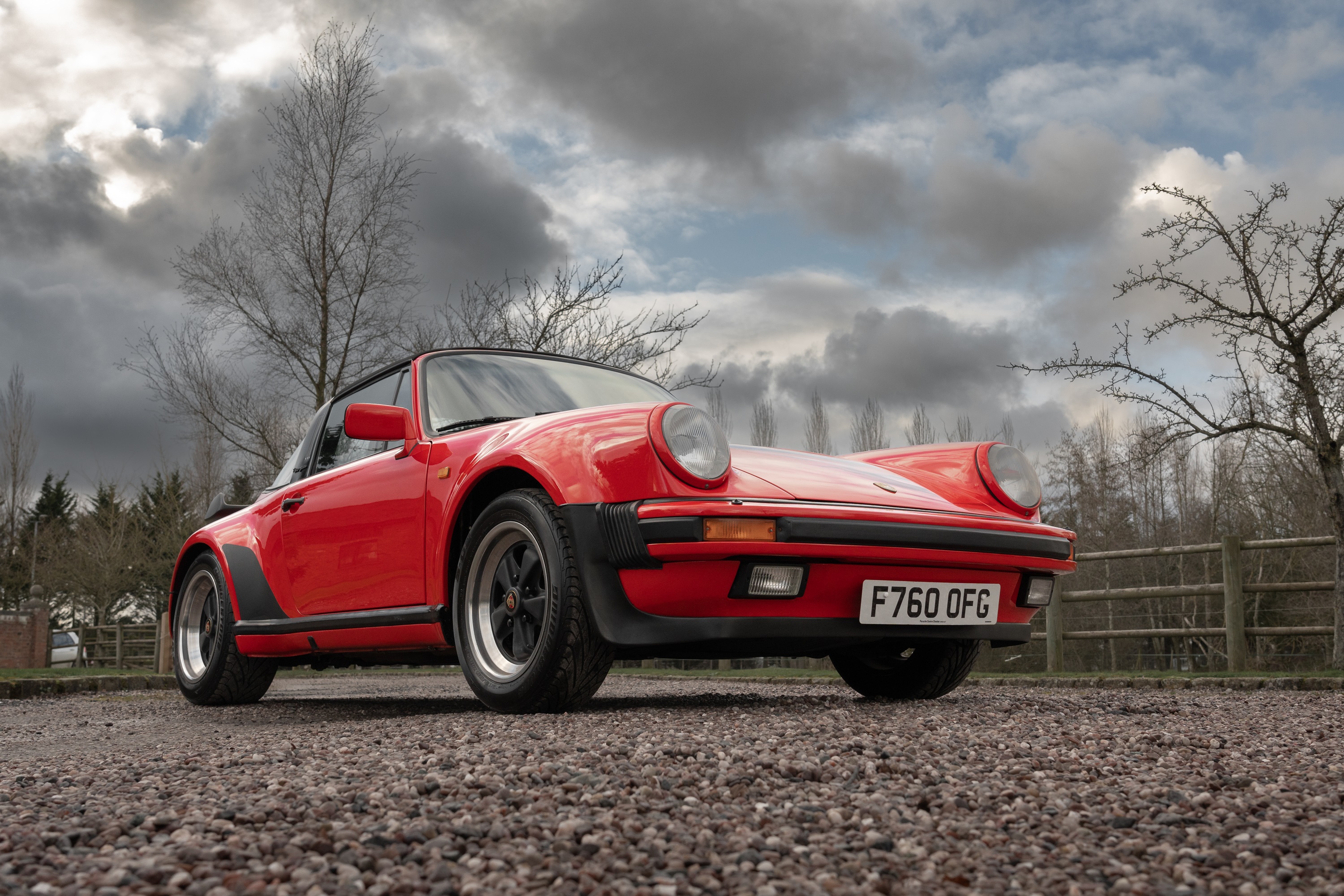 Lot 61 - 1989 Porsche 911 Carrera Supersport Targa