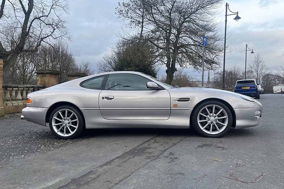 Lot 67 - 2001 Aston Martin DB7 Vantage