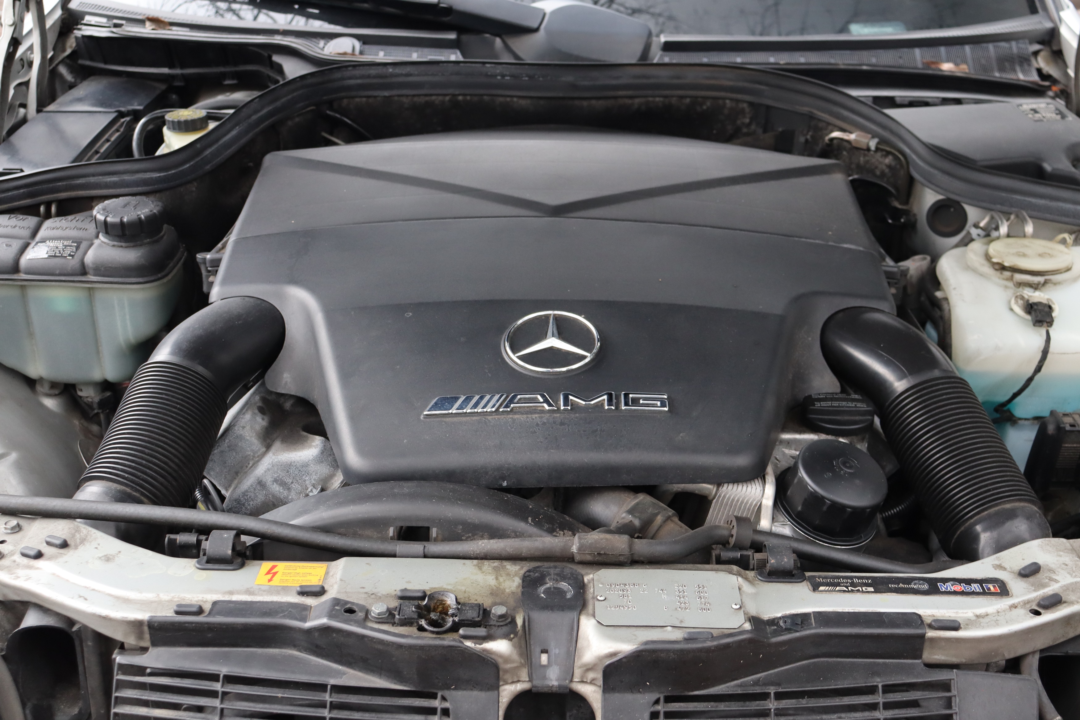 Lot 60 - 2000 Mercedes-Benz C43 AMG Estate