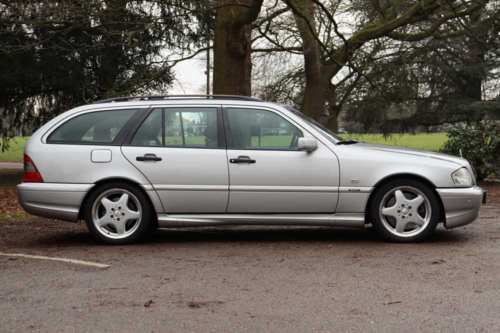 Lot 60 - 2000 Mercedes-Benz C43 AMG Estate
