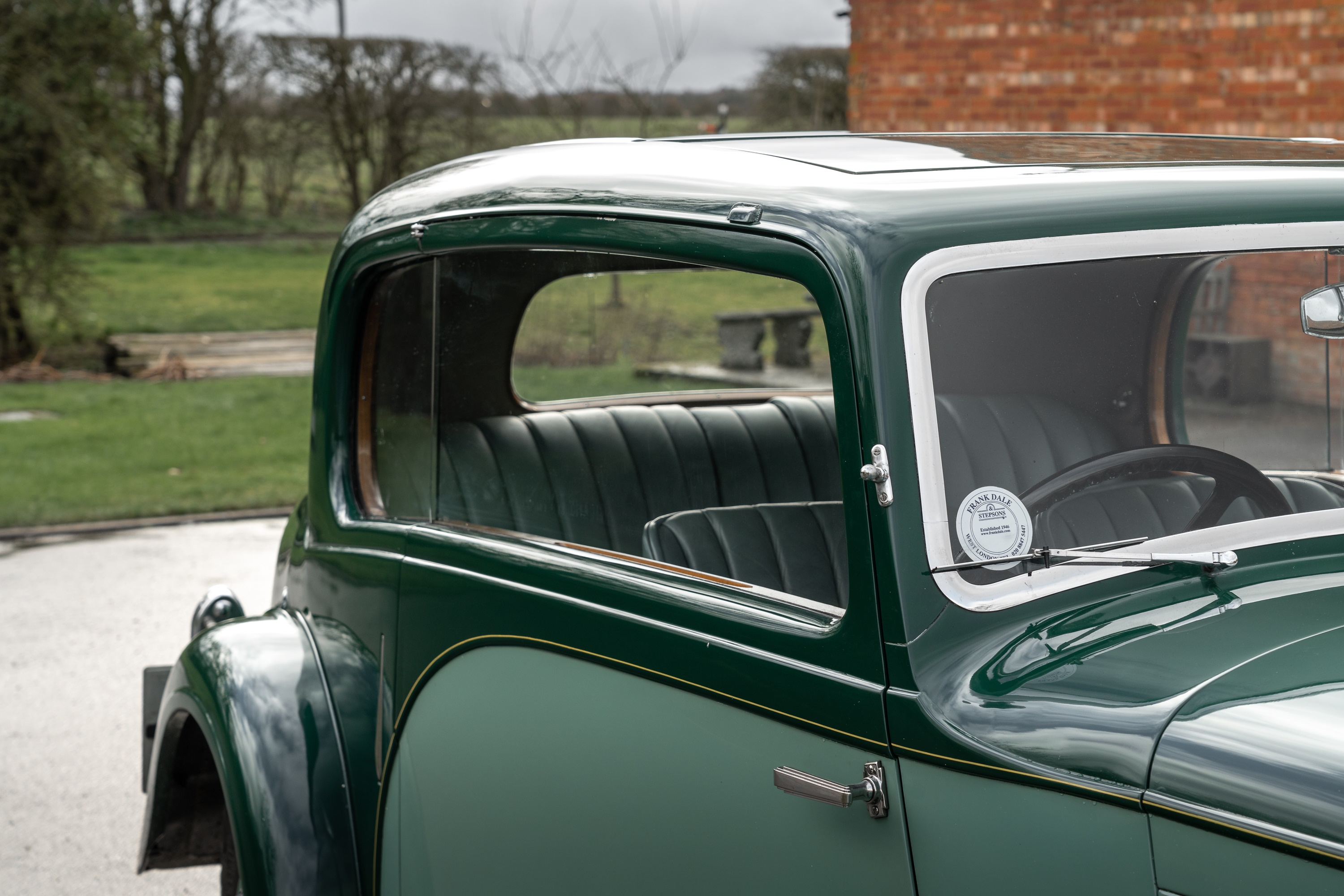 Lot 85 - 1933 Bentley 3.5 Litre Pillarless Coupe