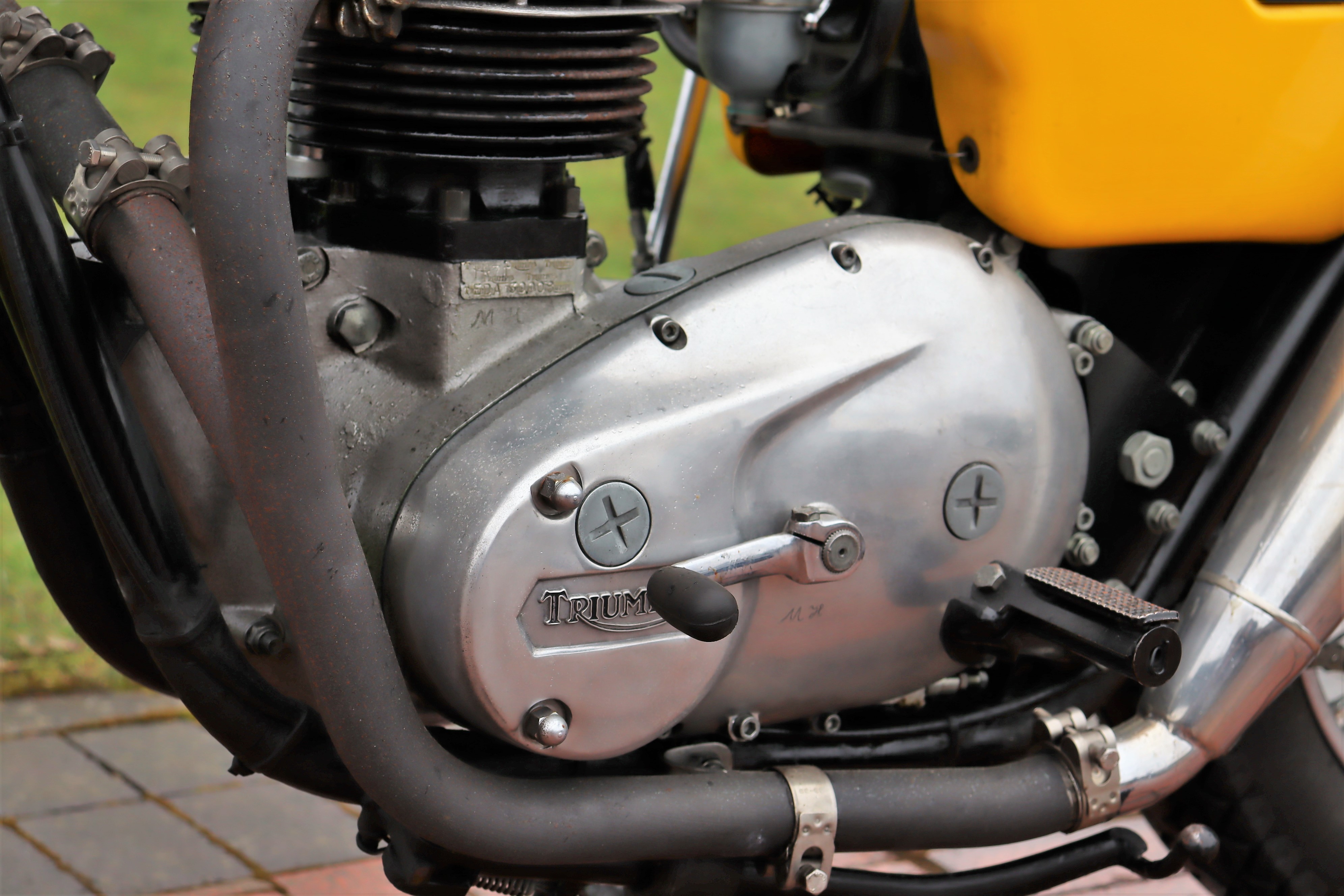 Lot 361 - 1984 Triumph 750 Tiger Trail