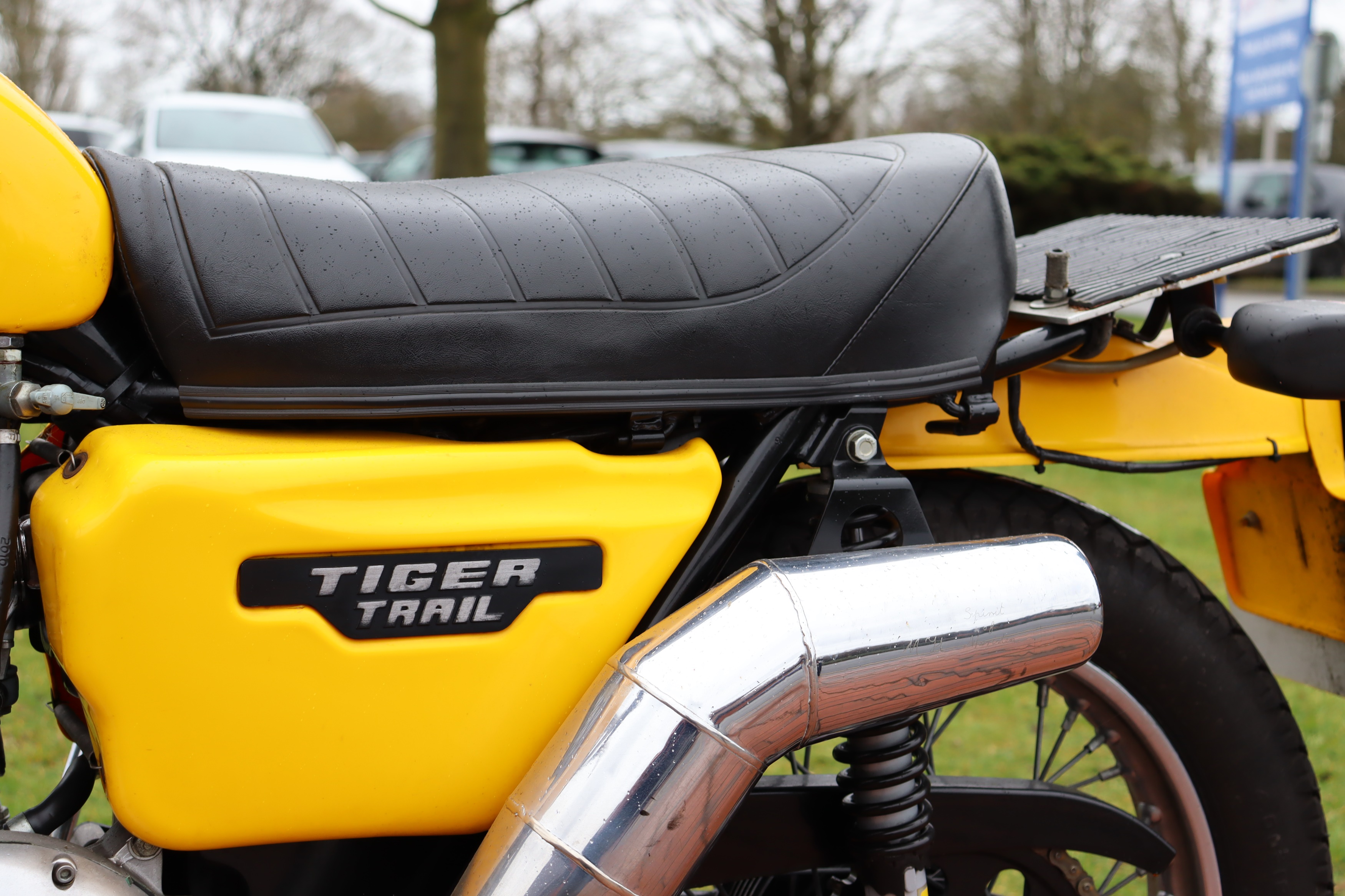 Lot 361 - 1984 Triumph 750 Tiger Trail